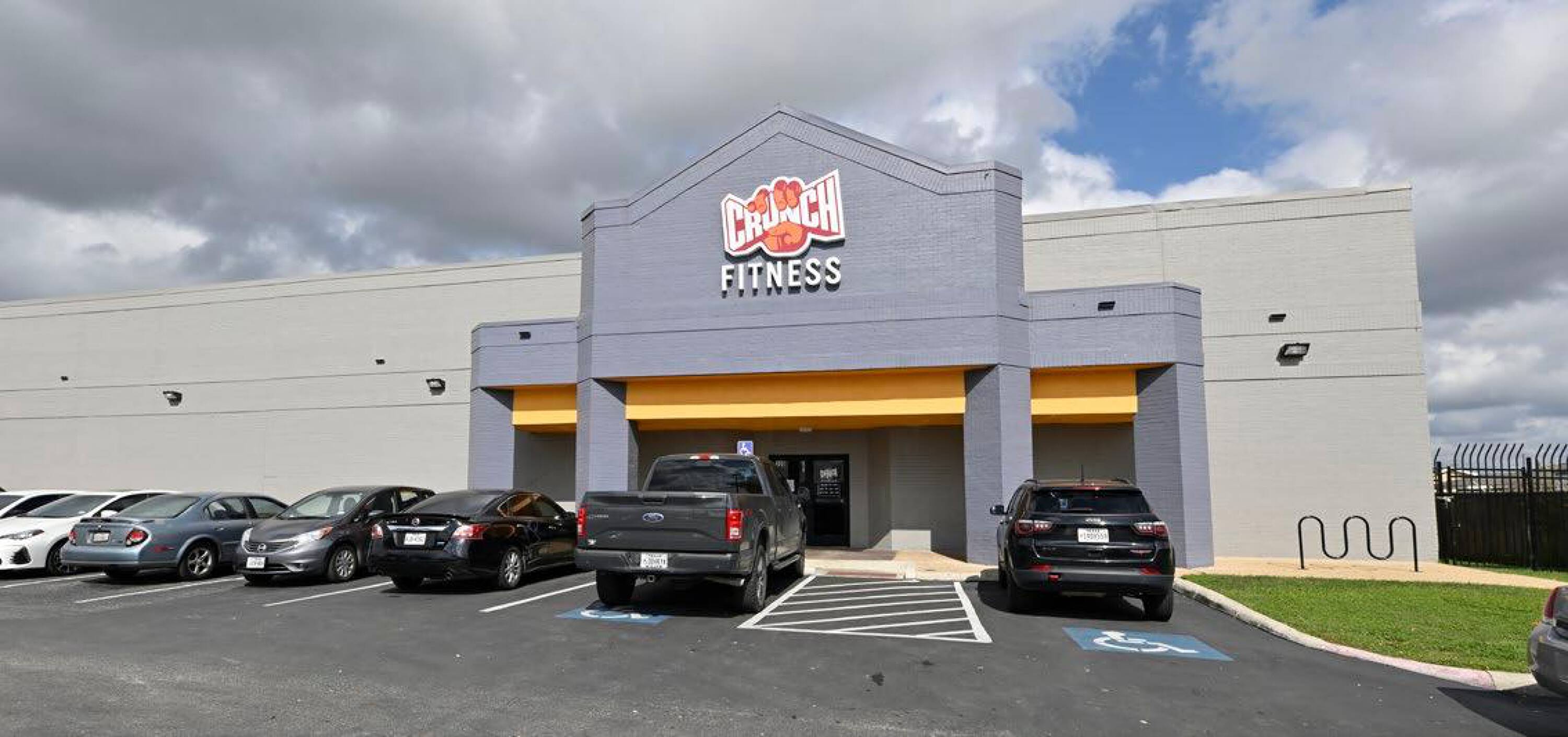 8715-8725 MARBACH RD San Antonio TX 78227-2376 APN: 654873 | Crexi.com