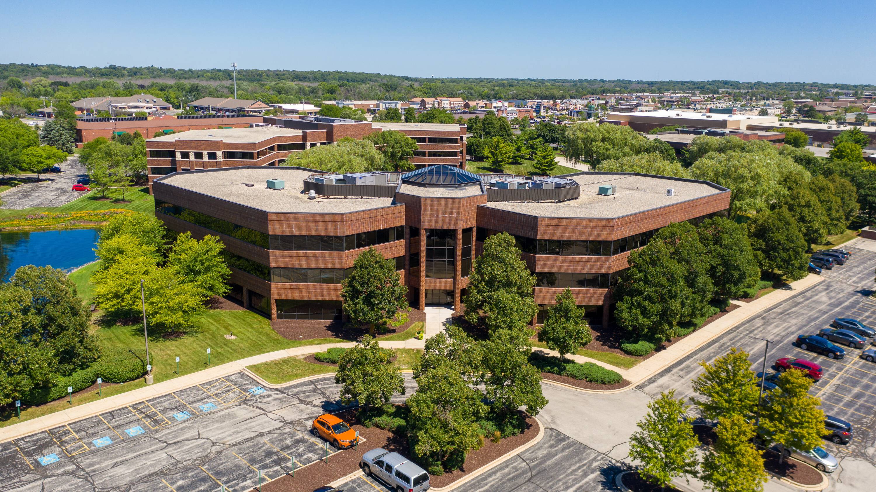 18000 W Sarah Lane, Brookfield, WI 53045 | Crexi.com