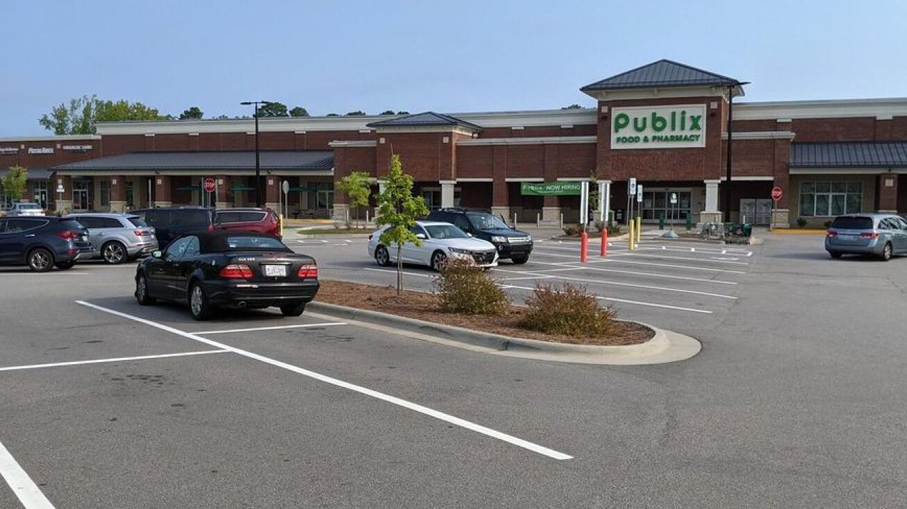 425 Emissary Dr, Cary, NC 27519 - Retail Space for Lease - Amberly Place