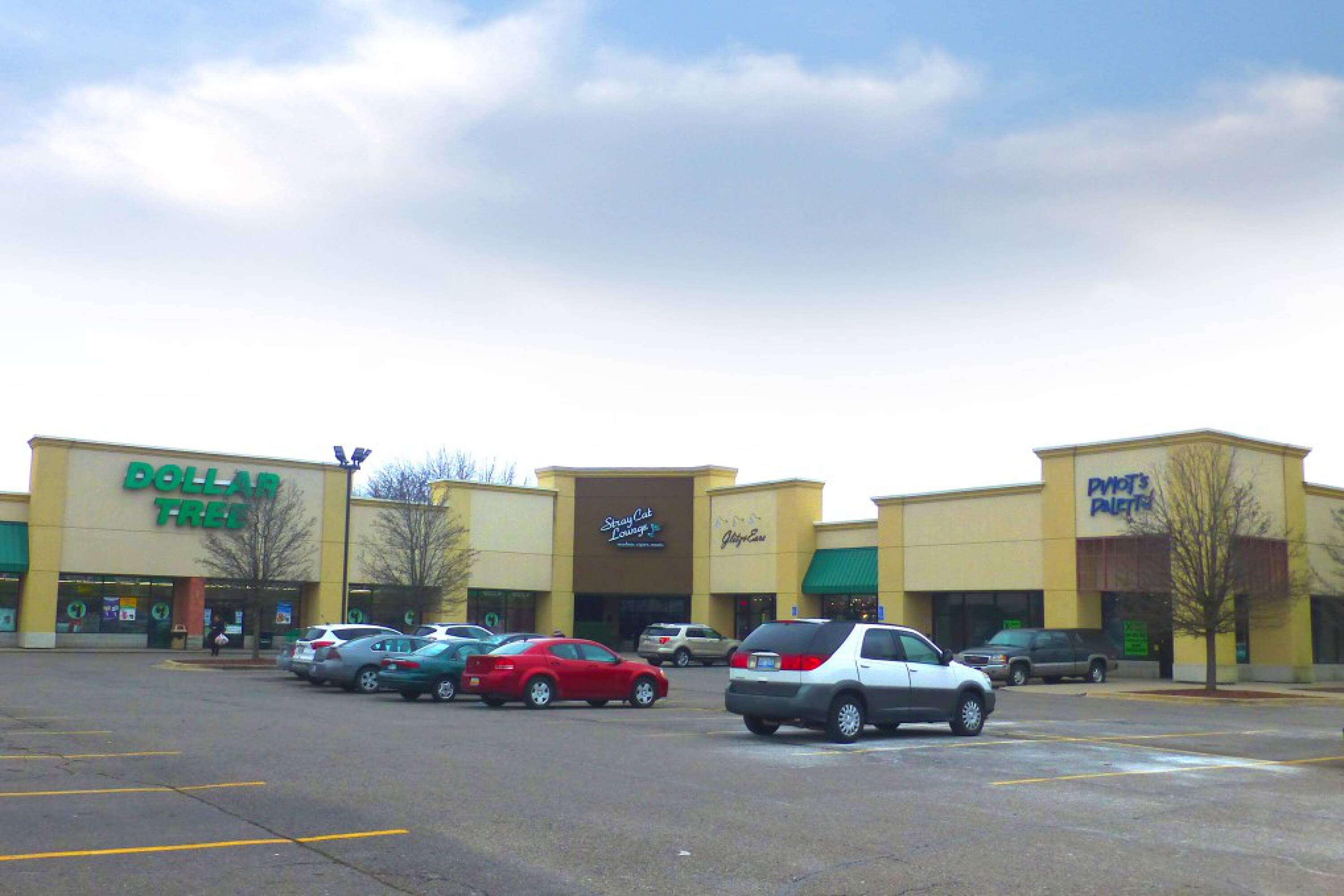 40821 Garfield Rd, Clinton Twp, MI 48038 | Crexi.com