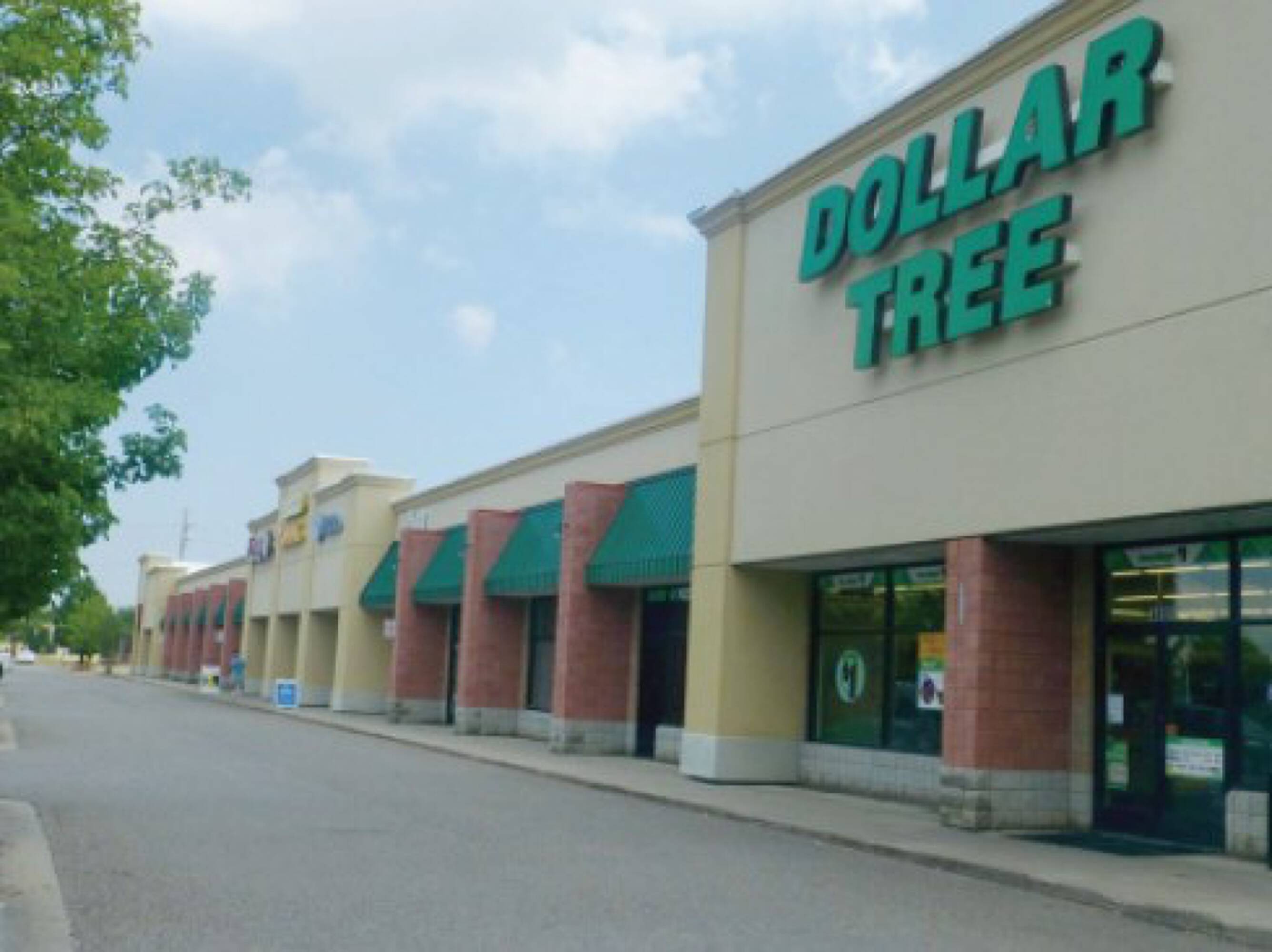 40821 Garfield Rd, Clinton Twp, MI 48038 | Crexi.com