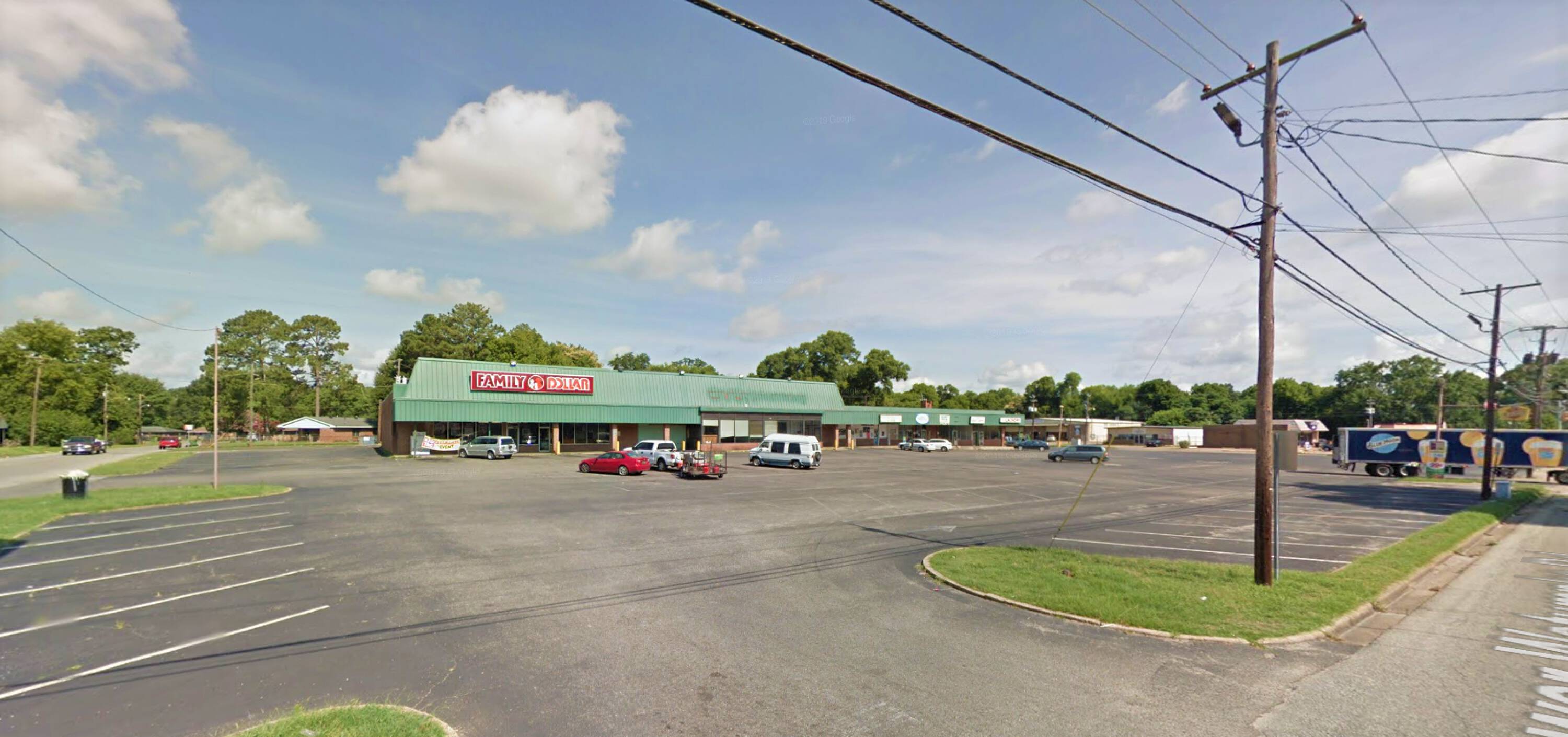 2815 LOWER WETUMPKA RD Montgomery AL 36110-1925 APN: 04 09 32 2 008 001 ...