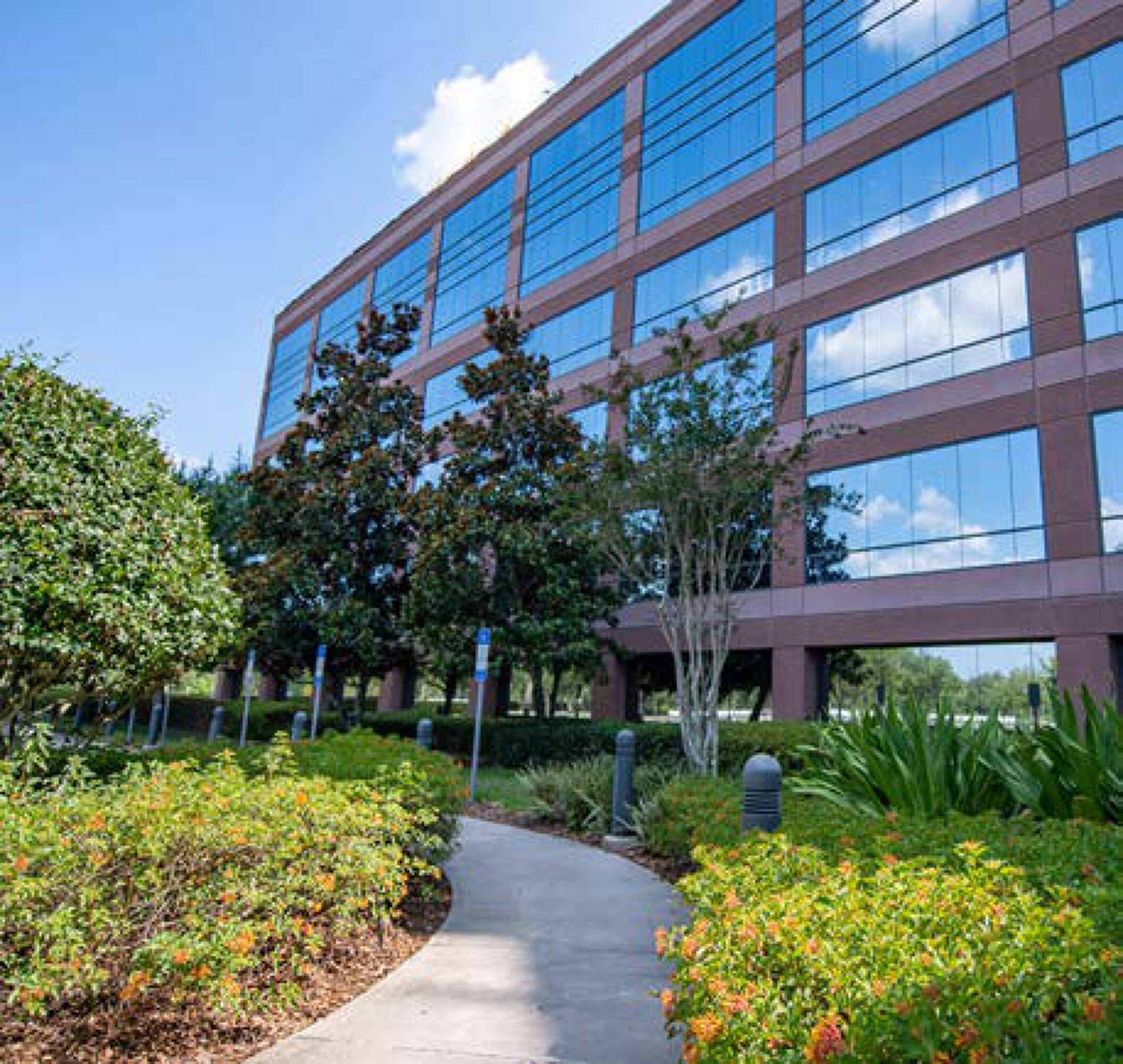 2300 Discovery Dr, Orlando, FL 32826 | Crexi.com