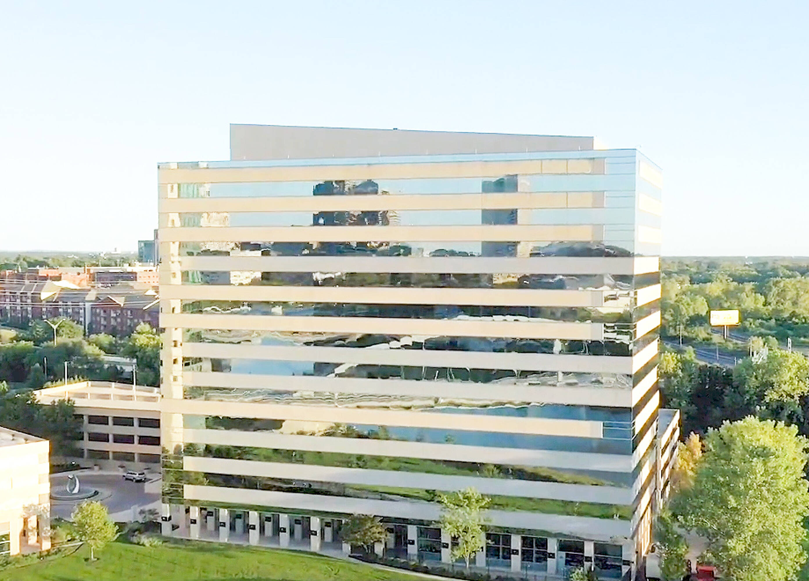 Two Miranova Place, Columbus, OH 43215 | Crexi.com