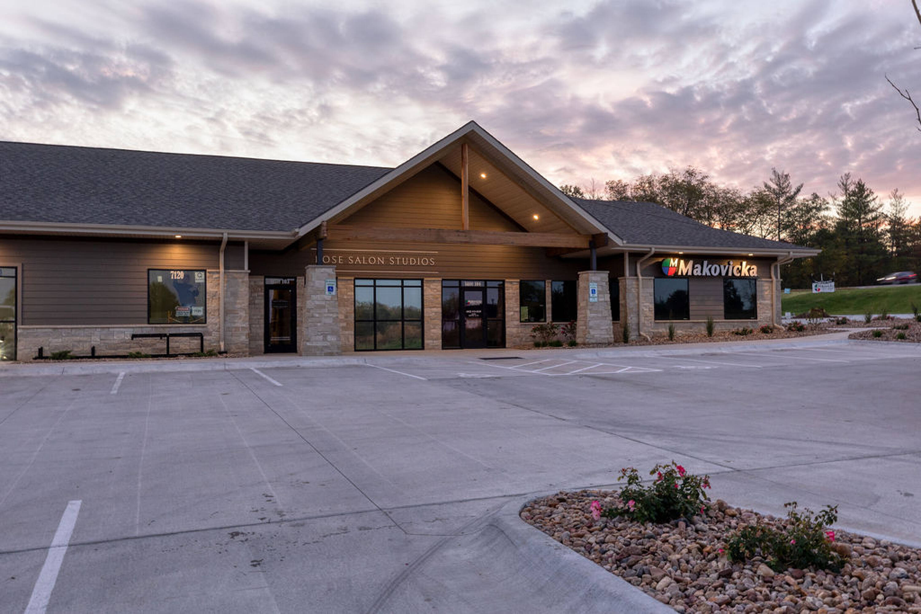 S 70th St, Lincoln, NE 68516 | Crexi.com