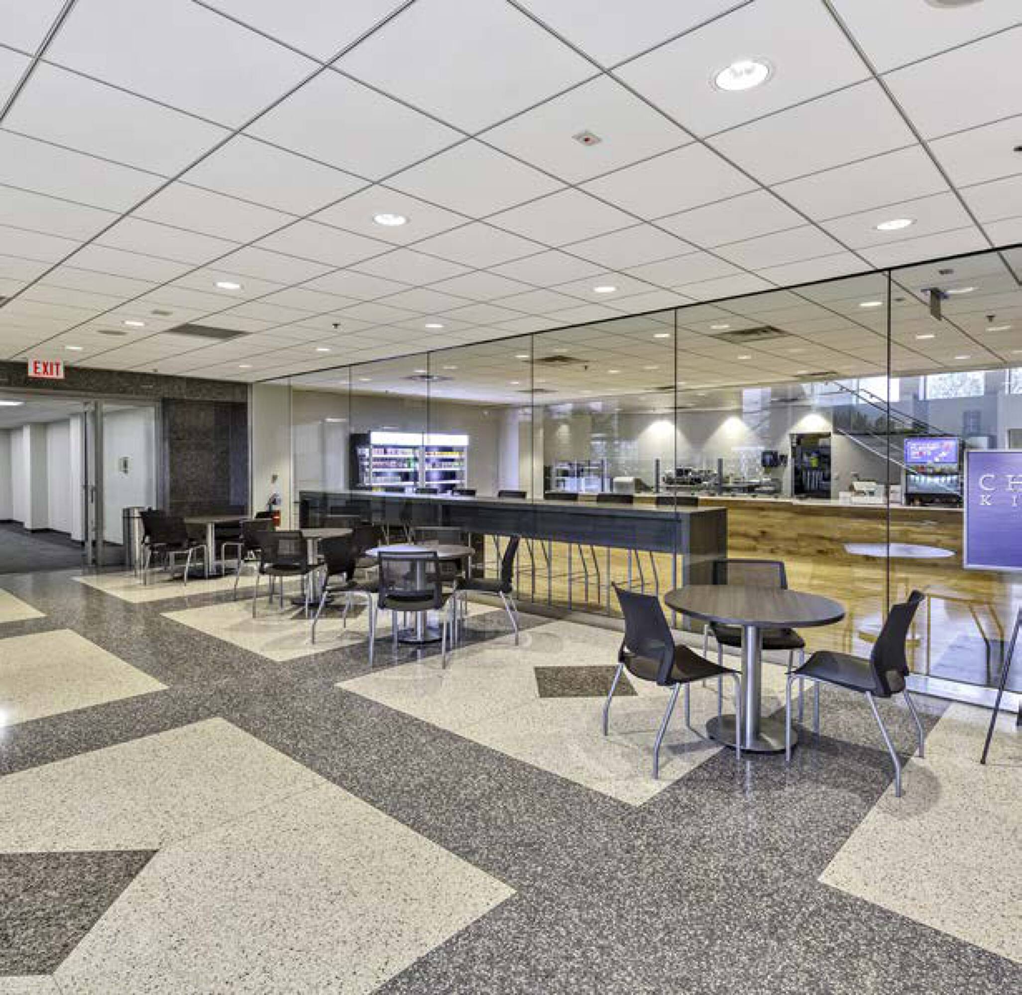 1901 N Roselle Rd, Schaumburg, IL 60195 | Crexi.com