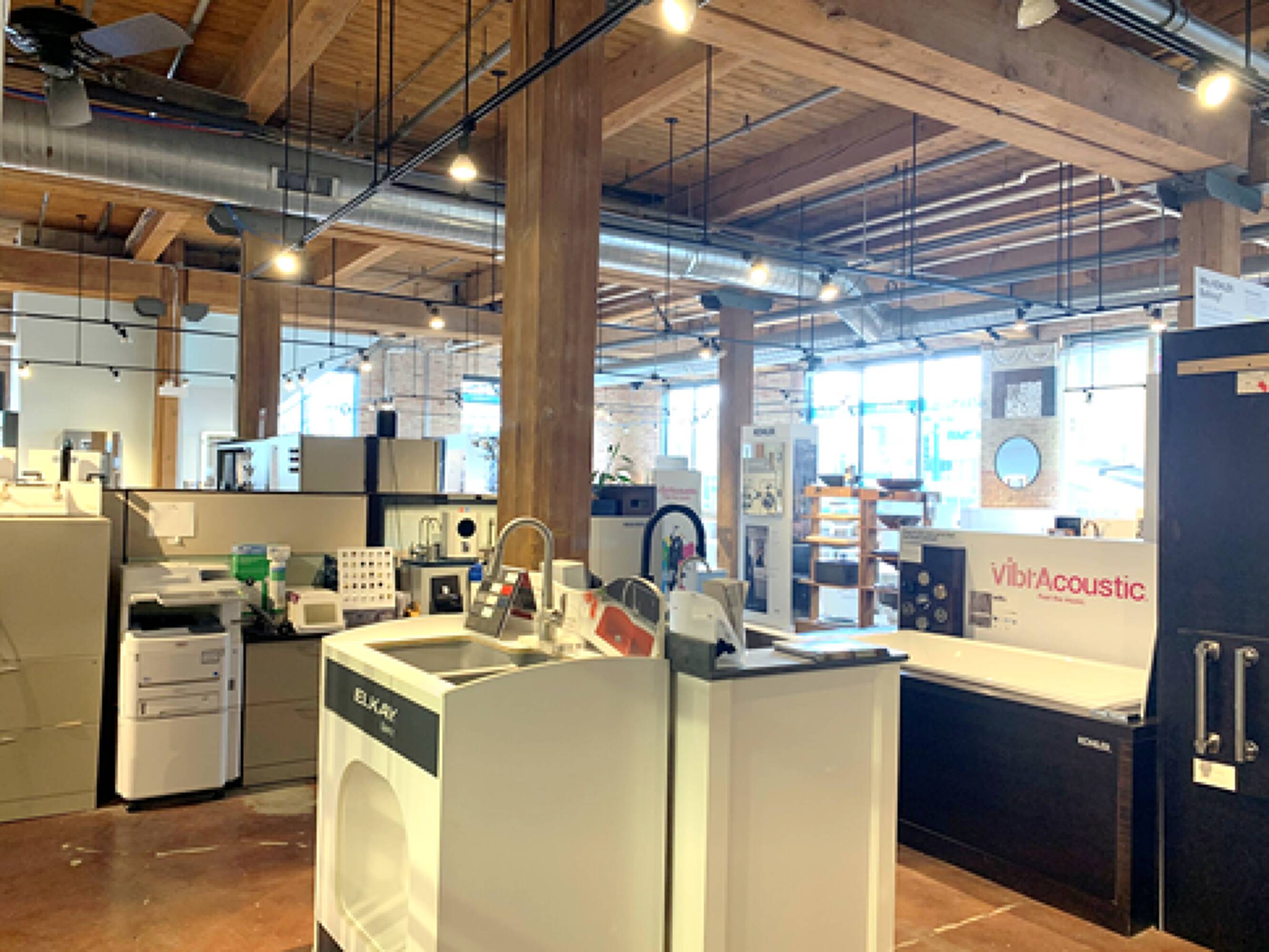 2211 N Elston Ave, Chicago, IL 60614 | Crexi.com