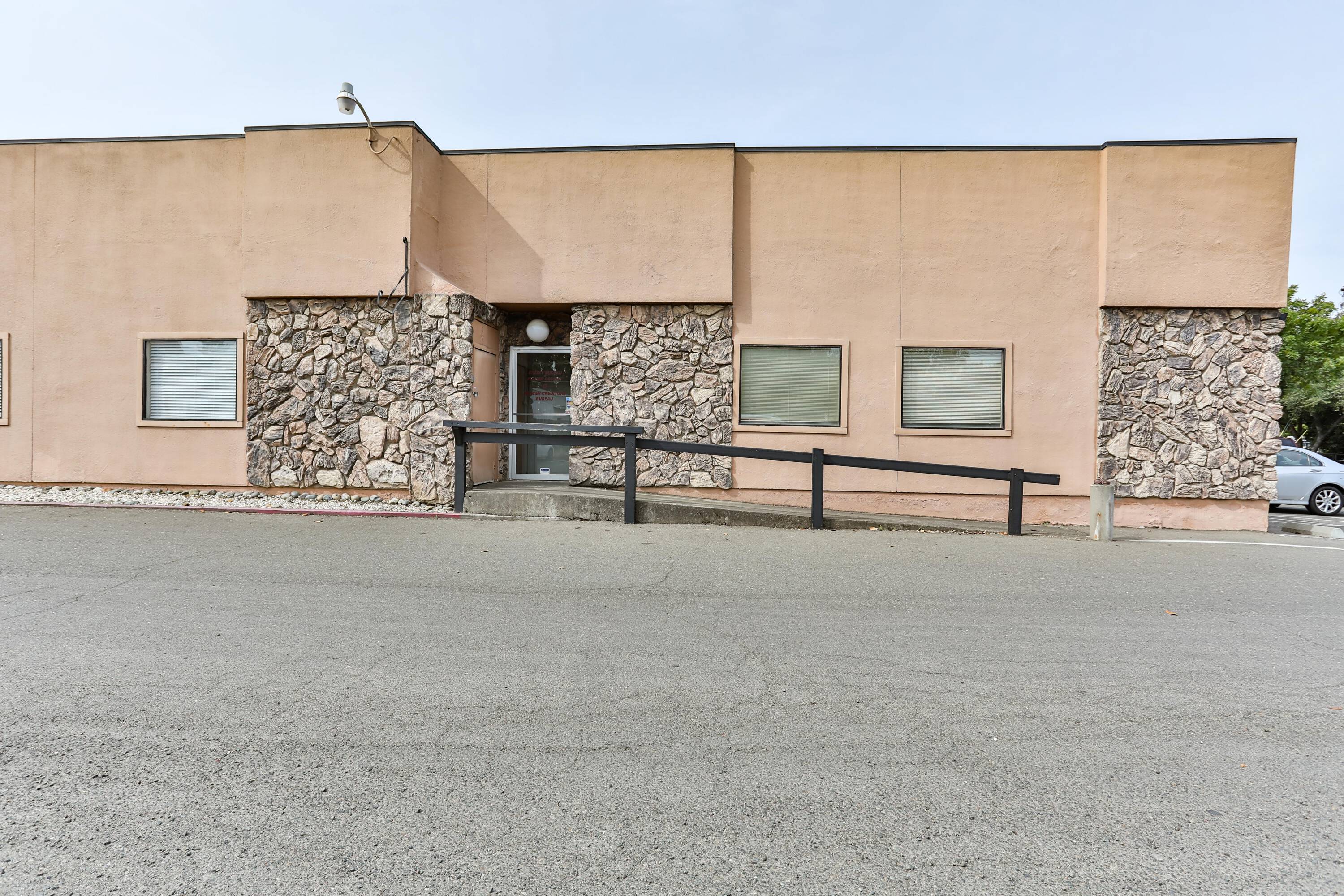 209 Harding Blvd, Roseville, CA 95678 | Crexi.com