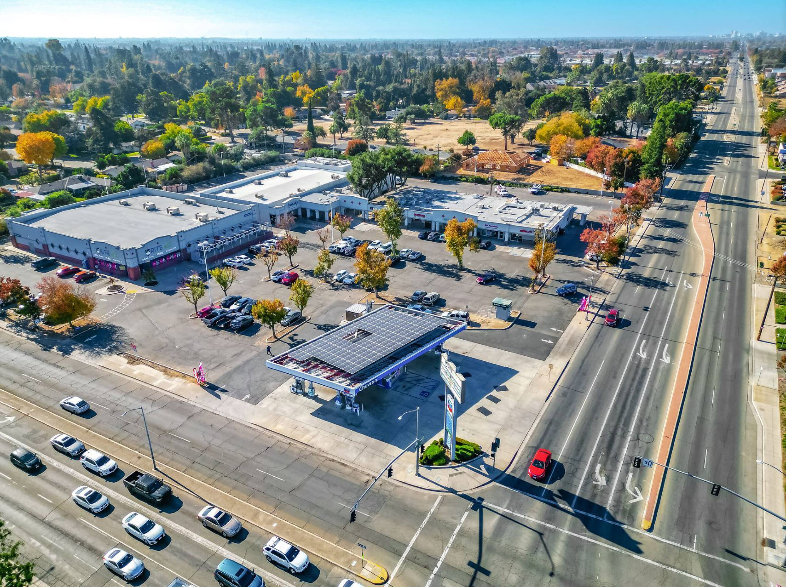 5540 E Kings Canyon Rd, Fresno, CA 93727 | Crexi.com