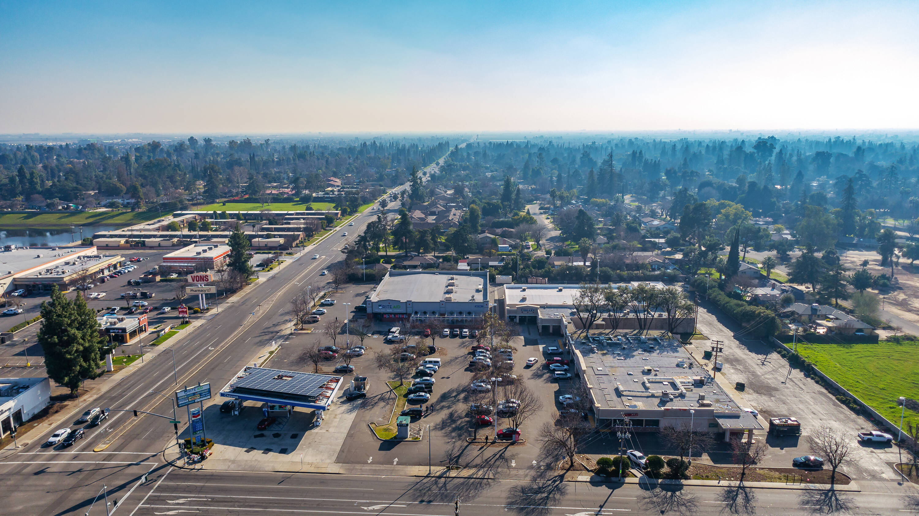 5540 E Kings Canyon Rd, Fresno, CA 93727 | Crexi.com