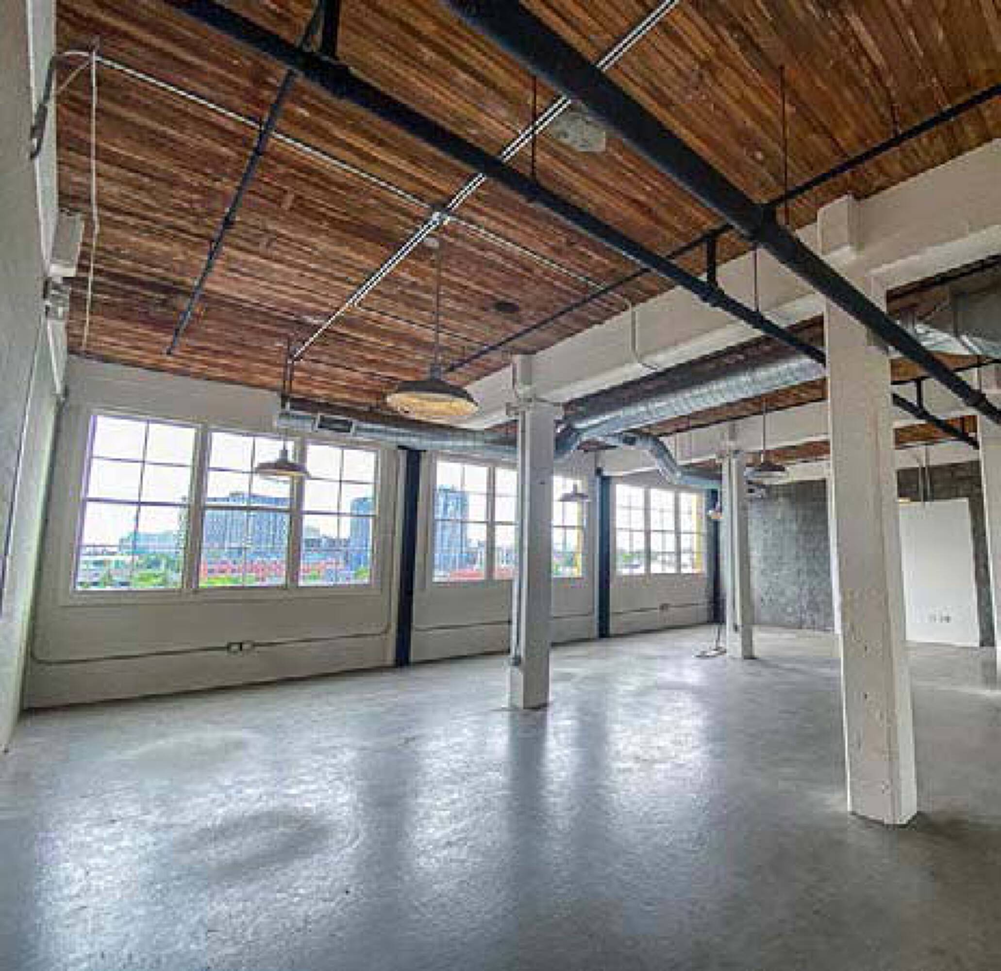 107 SE Washington St, Portland, OR 97214 | Crexi.com