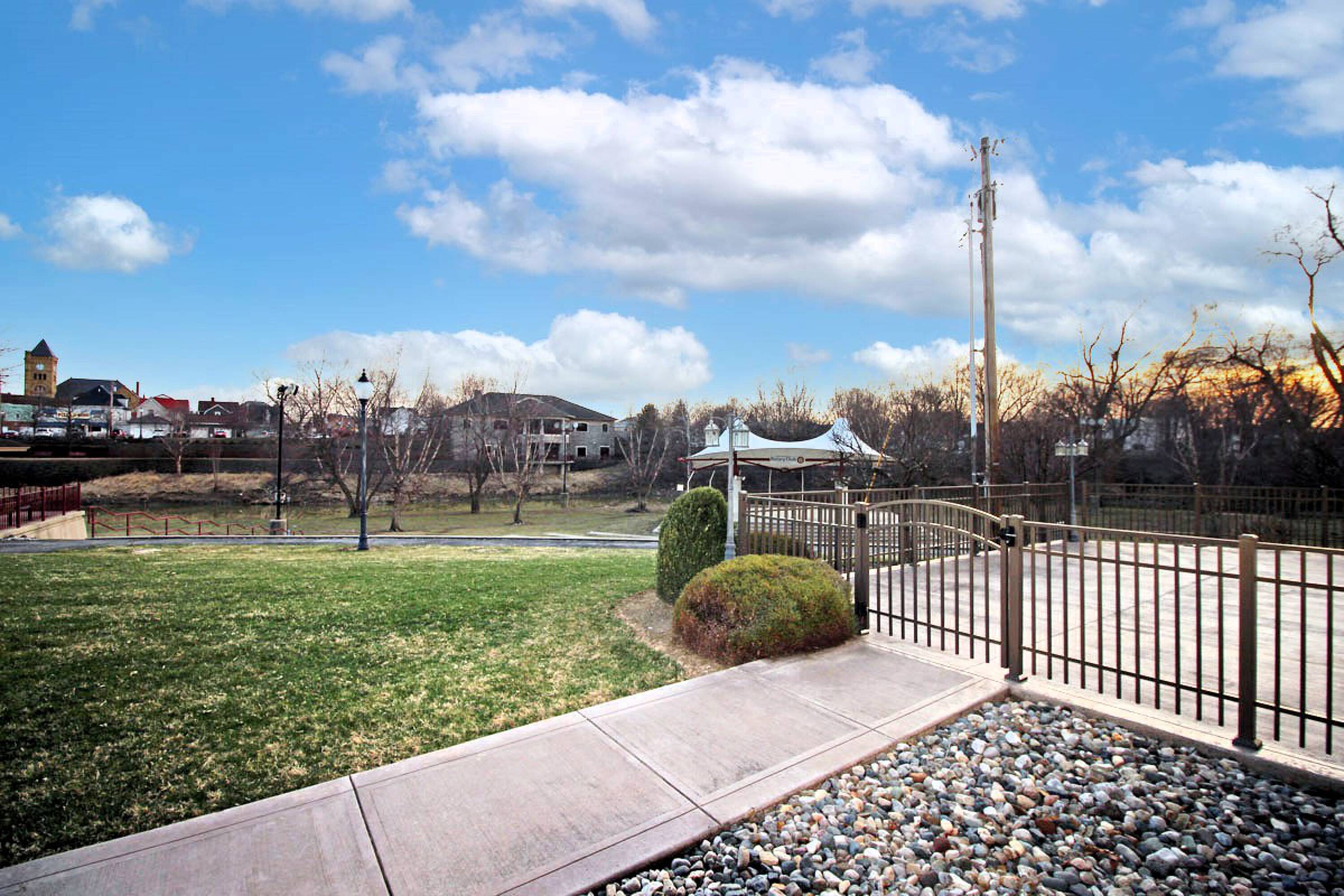 360 N Main St, Bluffton, IN 46714 | Crexi.com