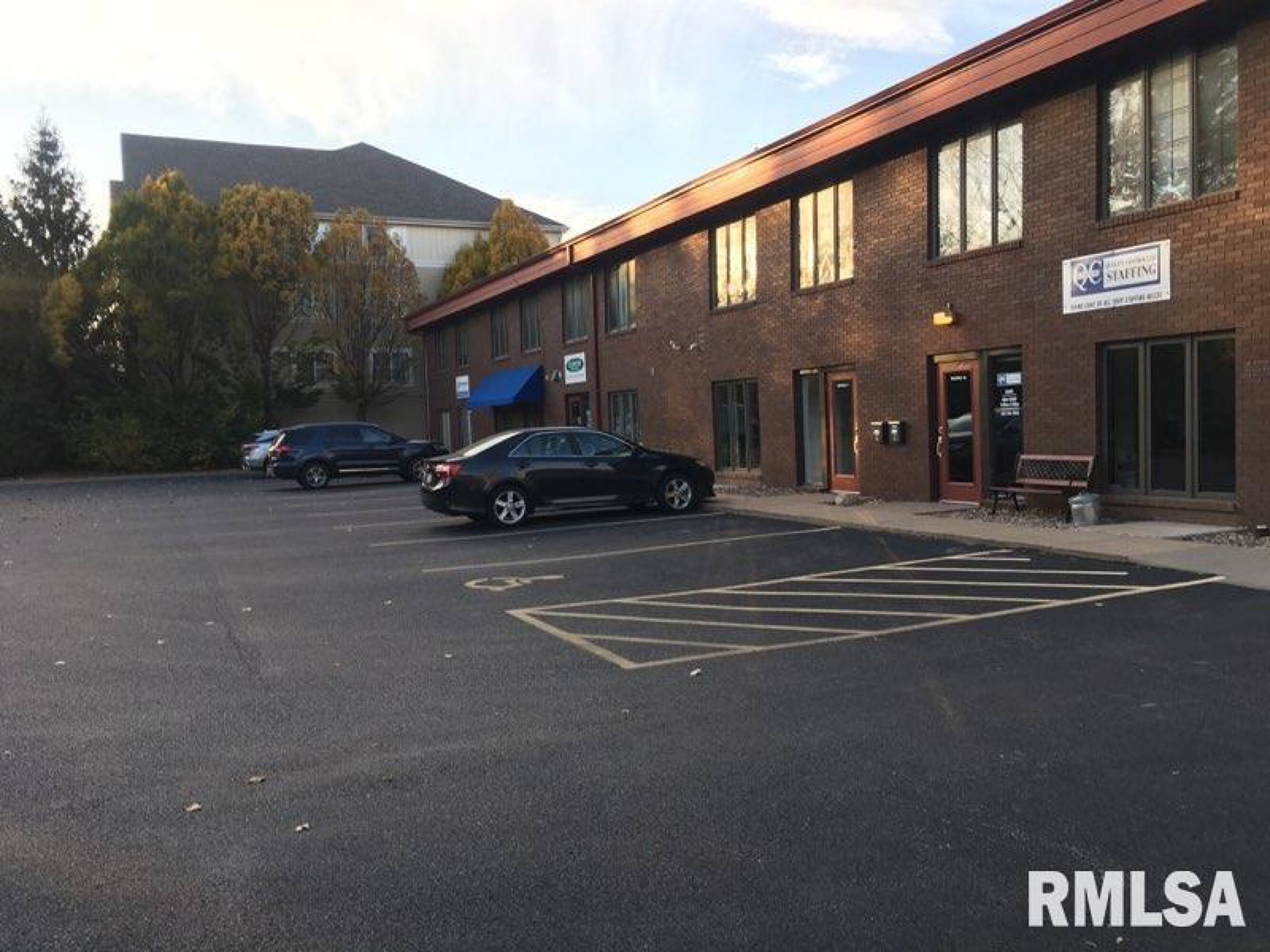 2395 TECH Drive #Suite #7, Bettendorf, IA 52722 | Crexi.com