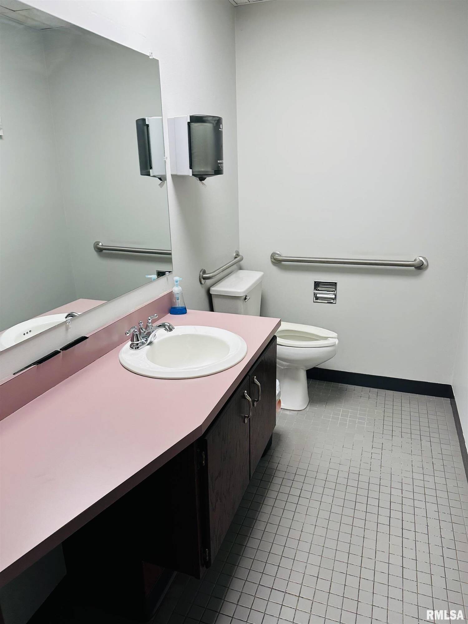 2395 TECH Drive #Suite #7, Bettendorf, IA 52722 | Crexi.com