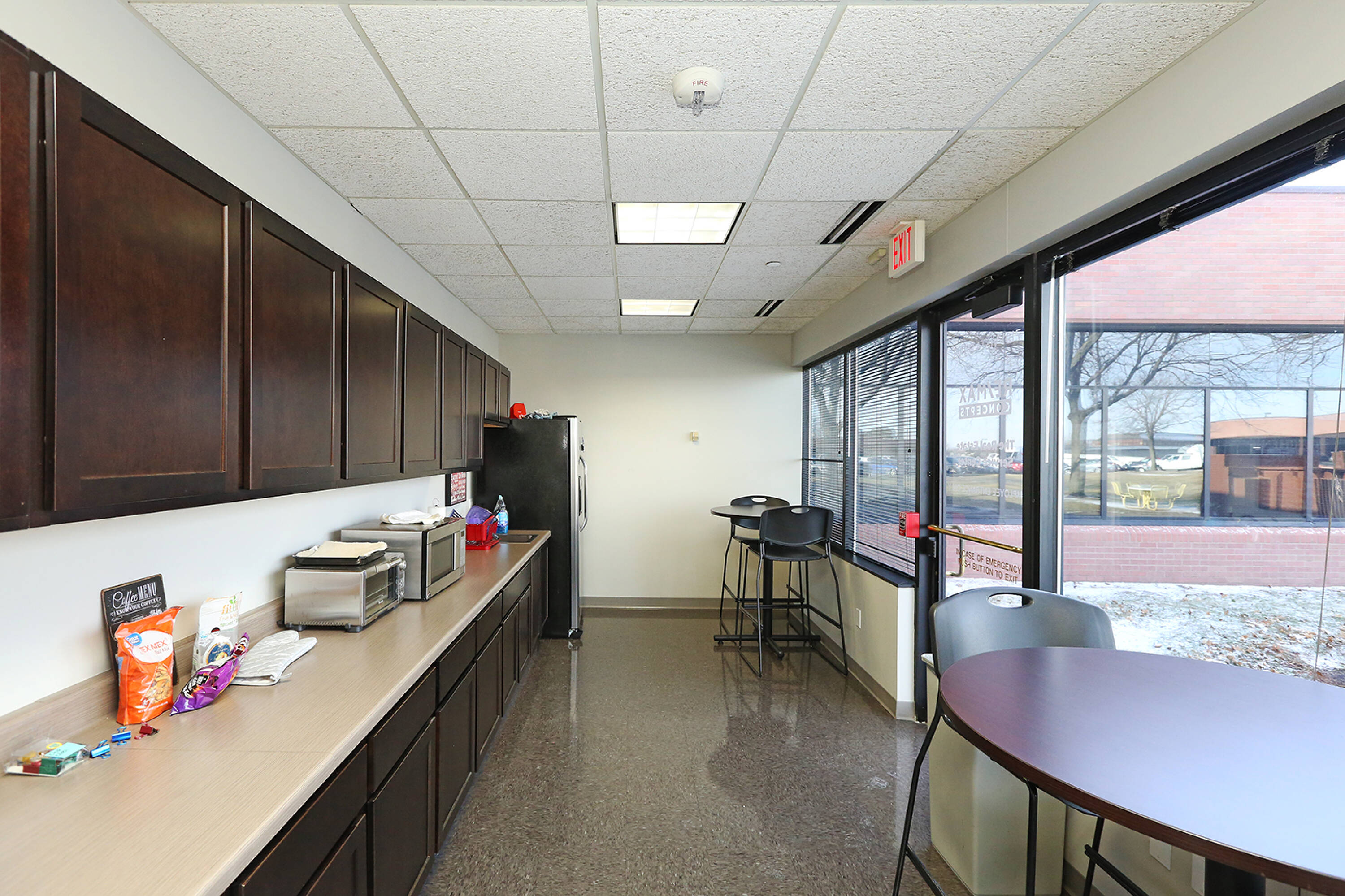 7101 Vista Dr, West Des Moines, IA 50266 | Crexi.com