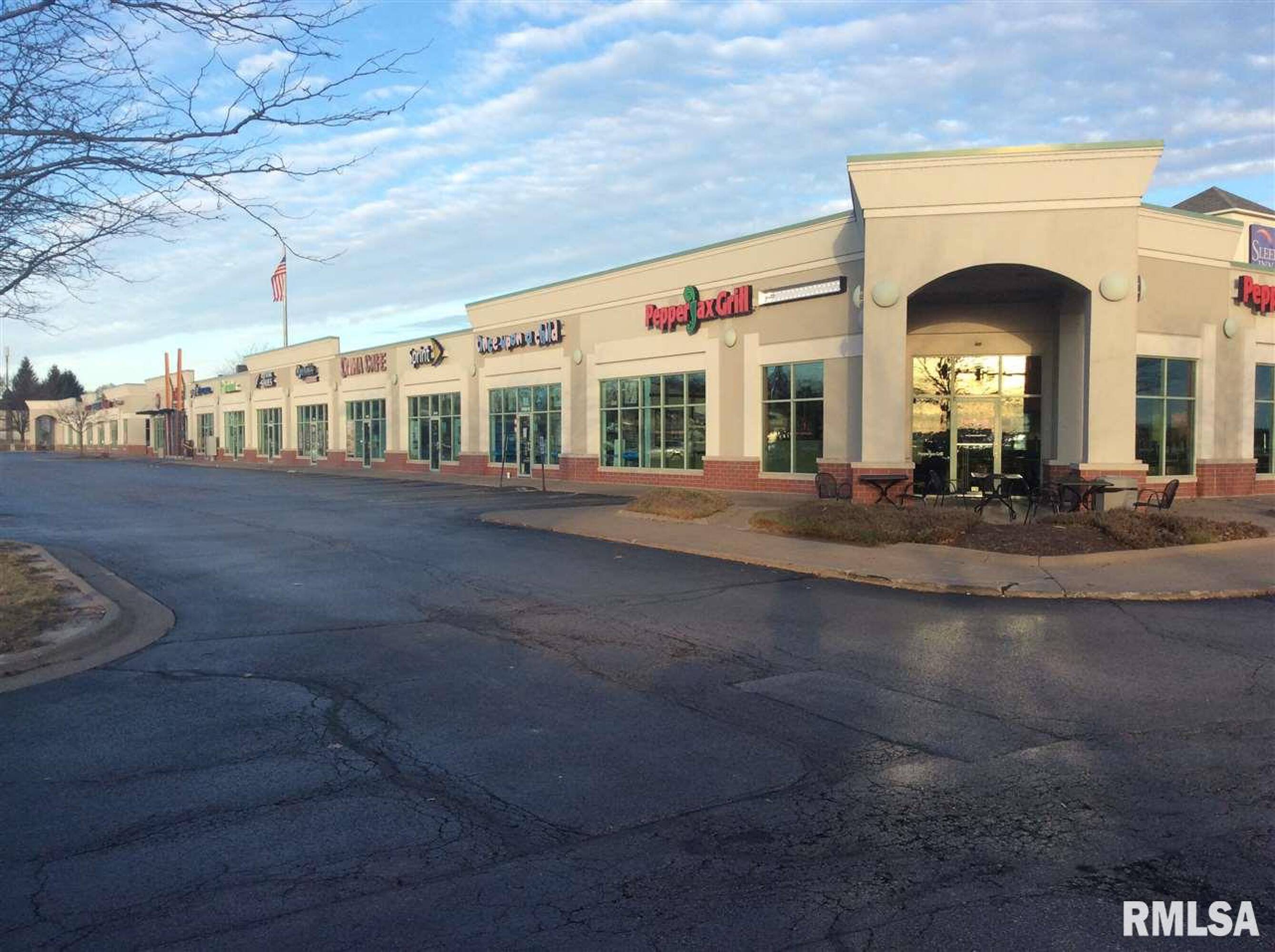 3022 E 53RD Street, Davenport, IA 52807 | Crexi.com