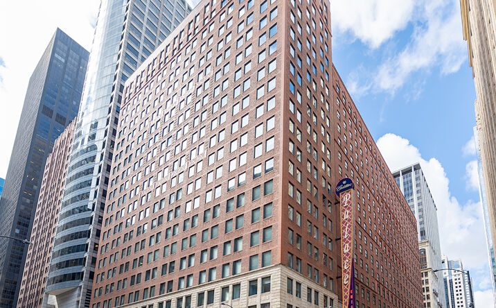 Lease Commercial Real Estate and Property in Chicago, IL | Crexi.com