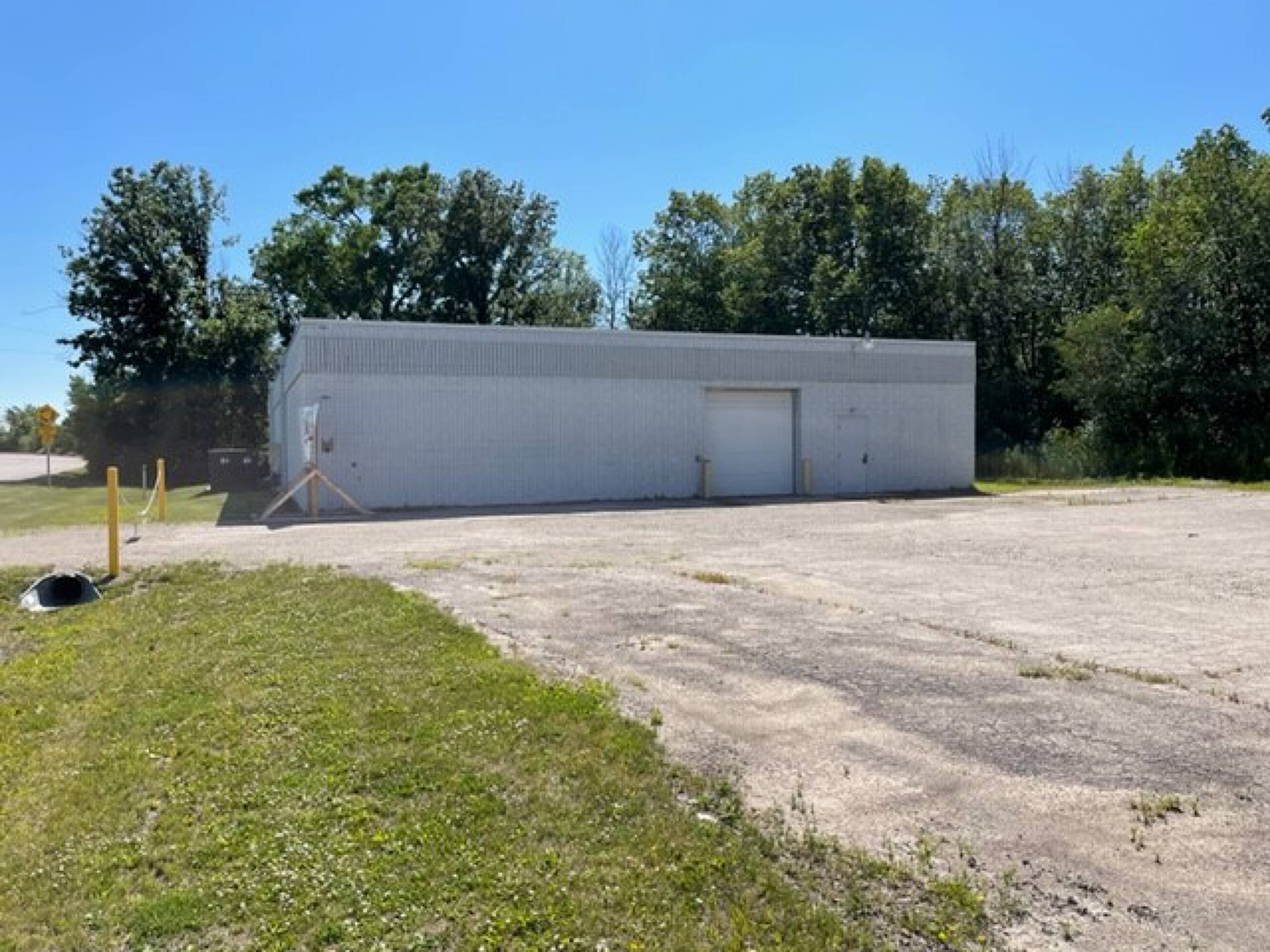1331 Gillingham Rd, Neenah, WI 54956 | Crexi.com