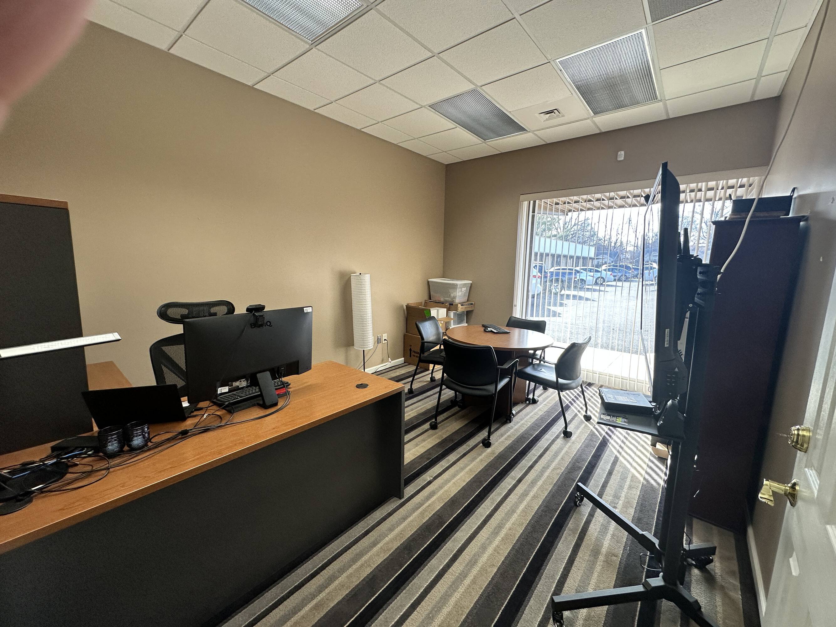 1901 E Bennett St, Springfield, MO 65804 | Crexi.com