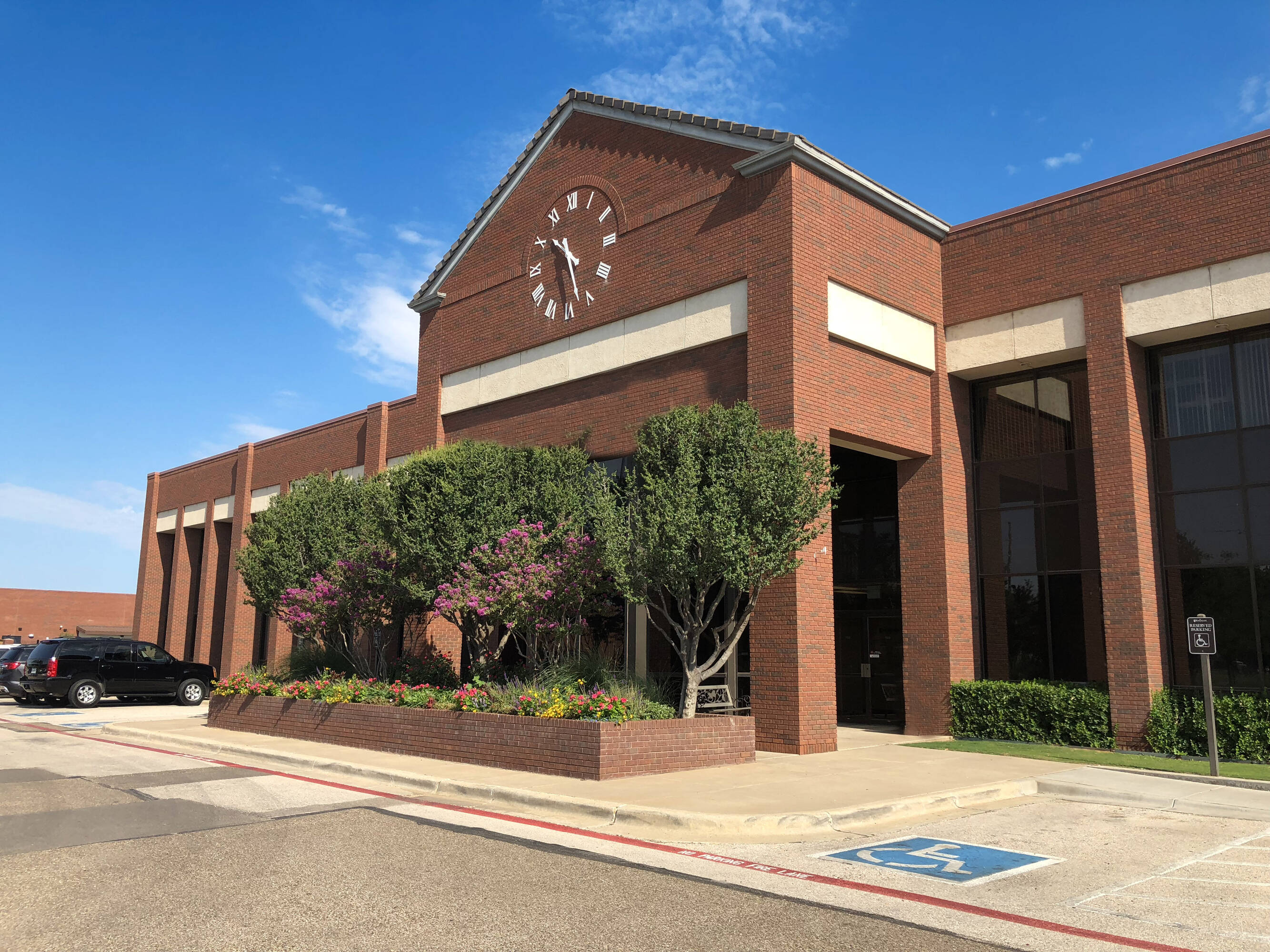 4010 82nd St, Lubbock, TX 79423 | Crexi.com