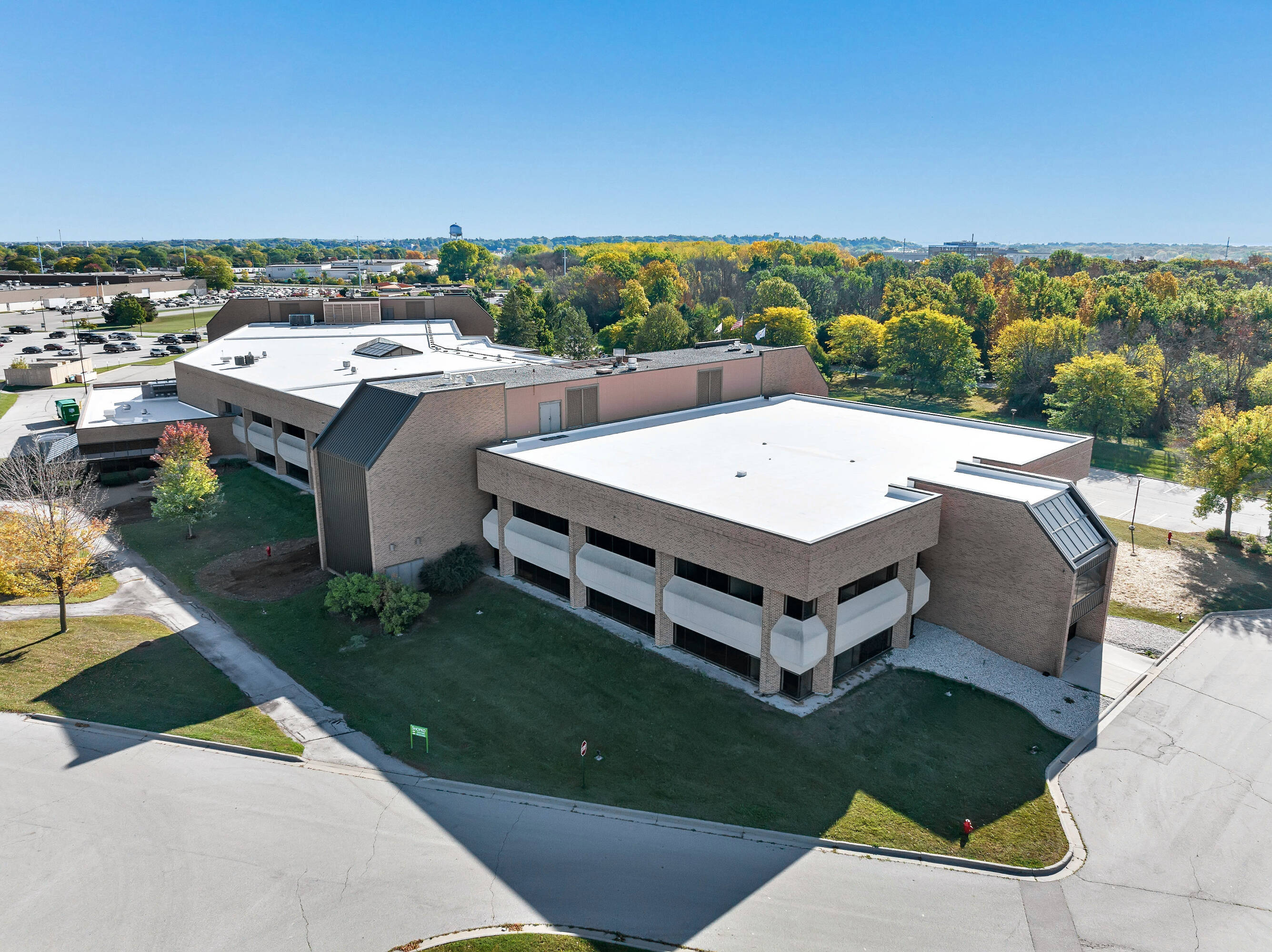 700 Pilgrim Way, Green Bay, WI 54304 | Crexi.com