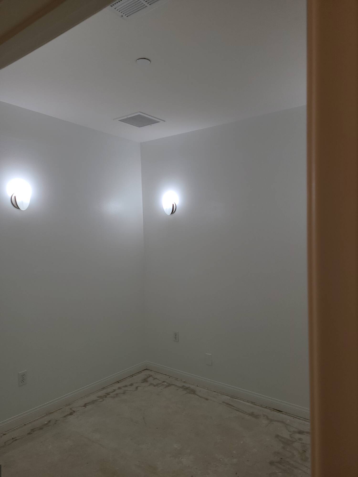 1426 AVIATION BLVD Redondo Beach CA 90278-4002 APN: 4162-005-041 | Crexi.com