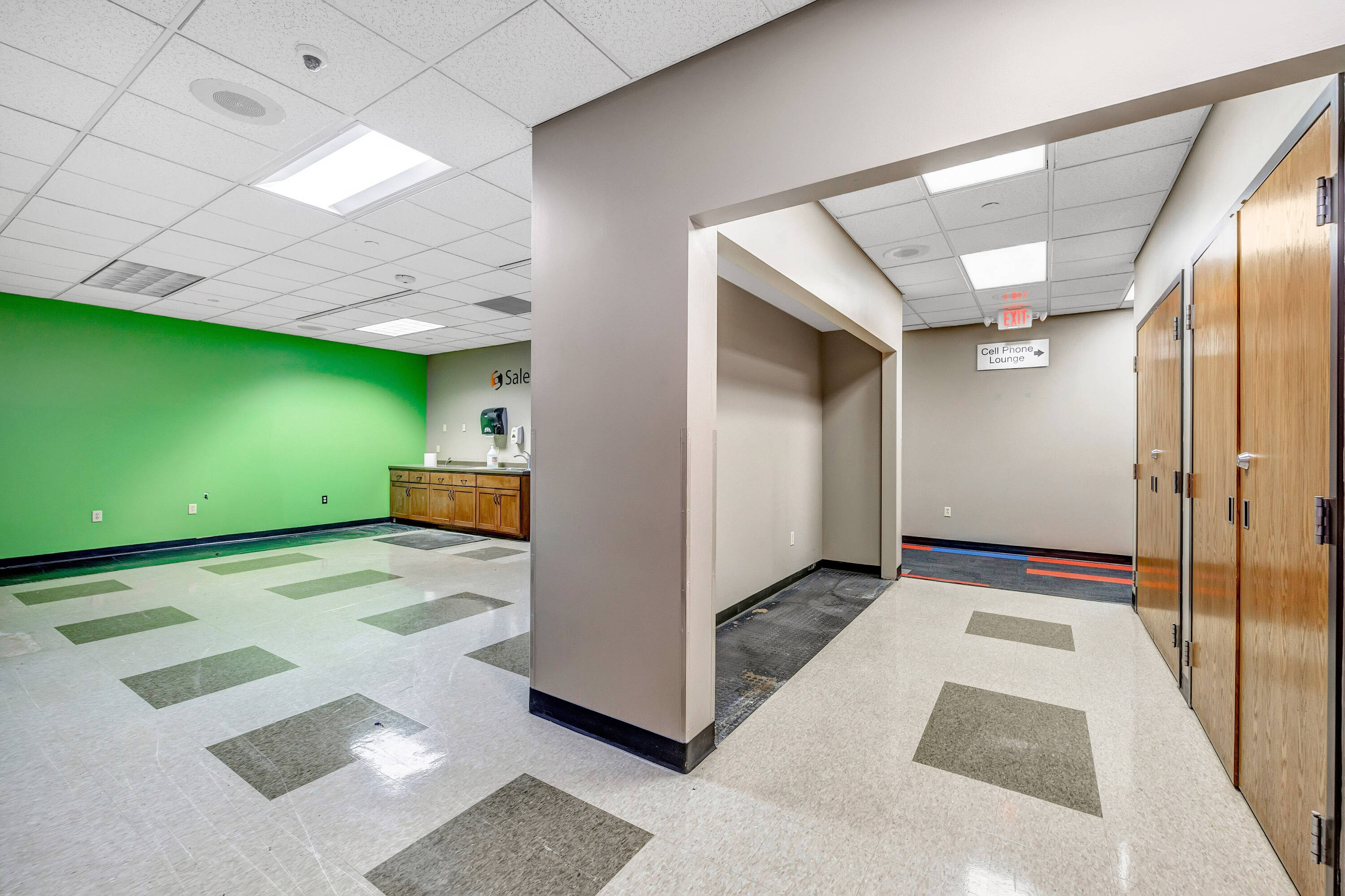 100 W College Ave, Appleton, WI 54911 | Crexi.com