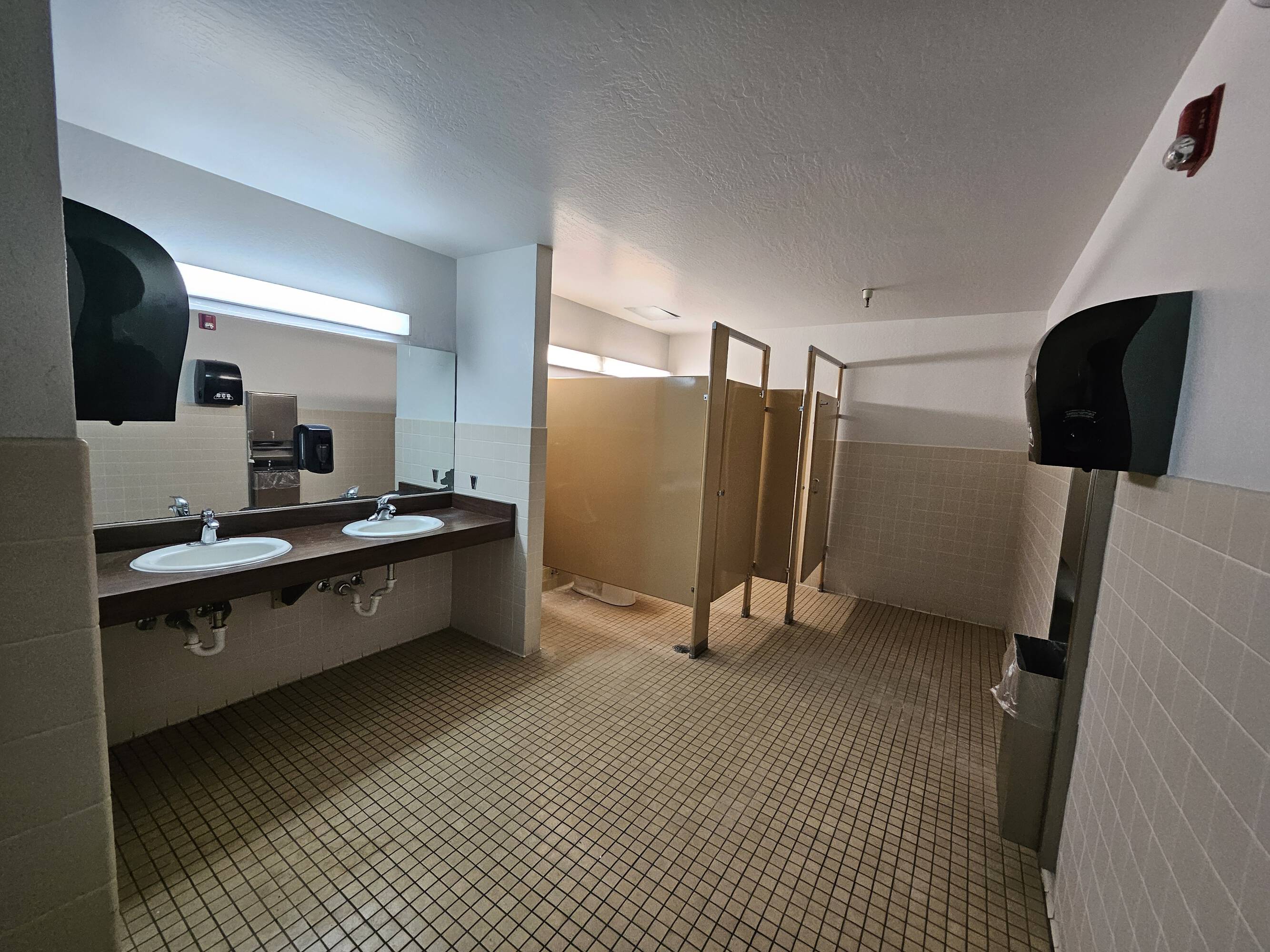 1175 Financial Blvd, Reno, NV 89502 | Crexi.com