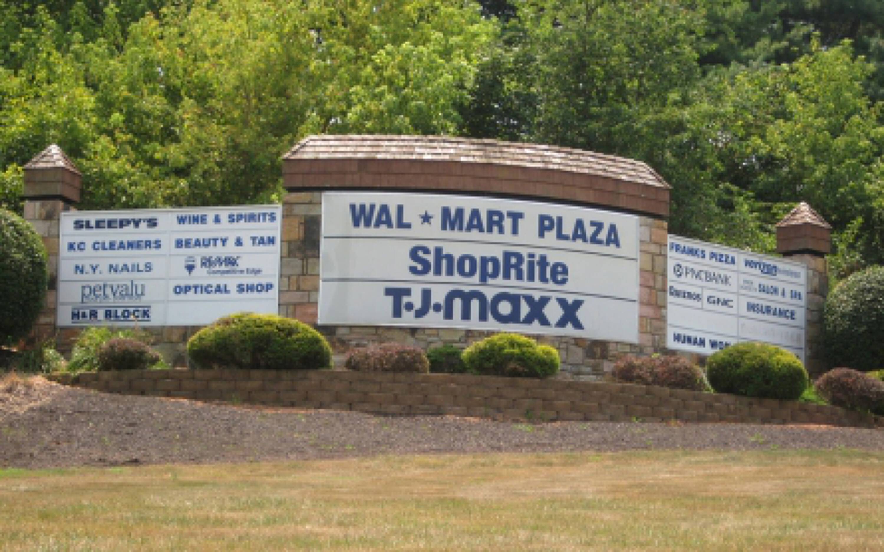 1 Wal-Mart Plaza, Clinton, NJ 08809 | Crexi.com