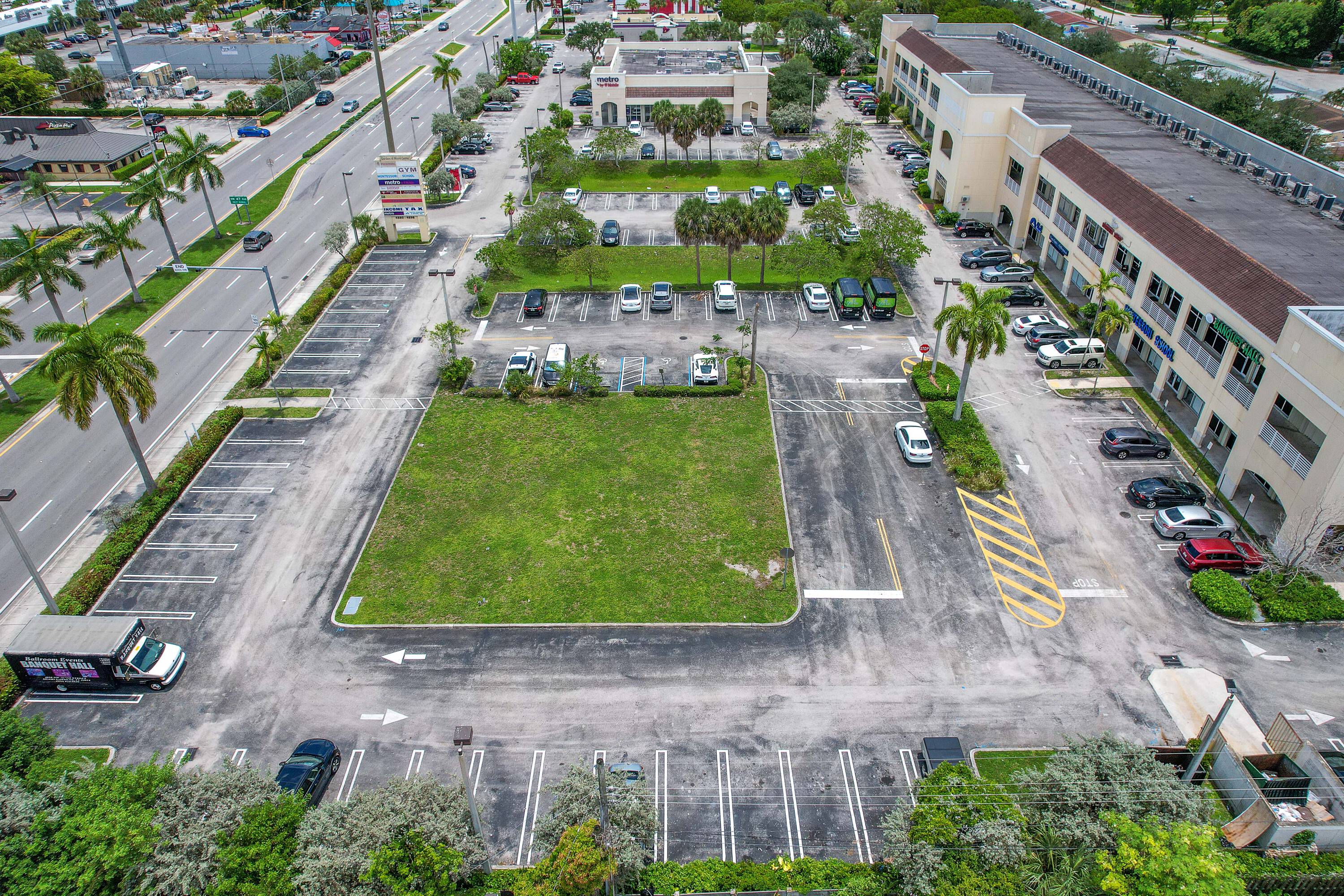 4888 NW 183rd St, Miami Gardens, FL 33055 | Crexi.com