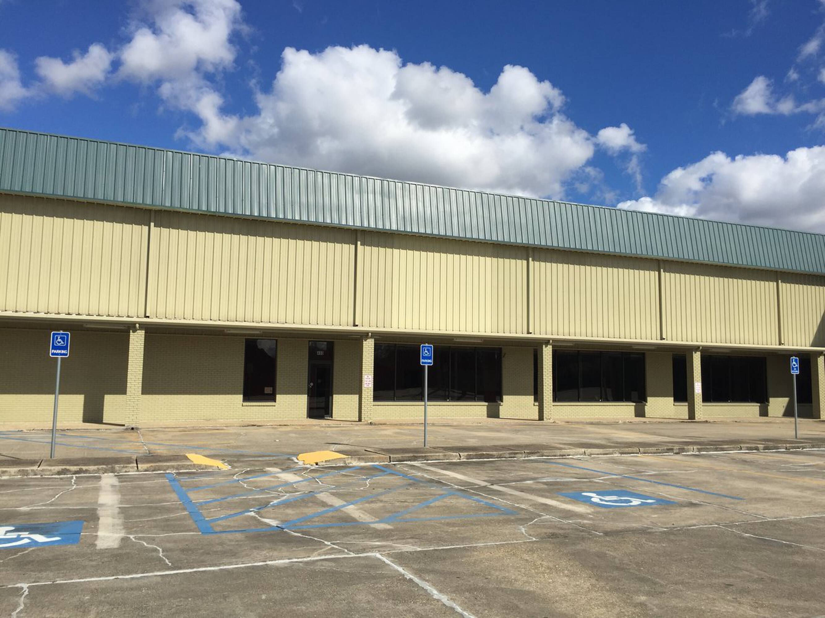 6413 Johnston St, Lafayette, LA 70503 | Crexi.com