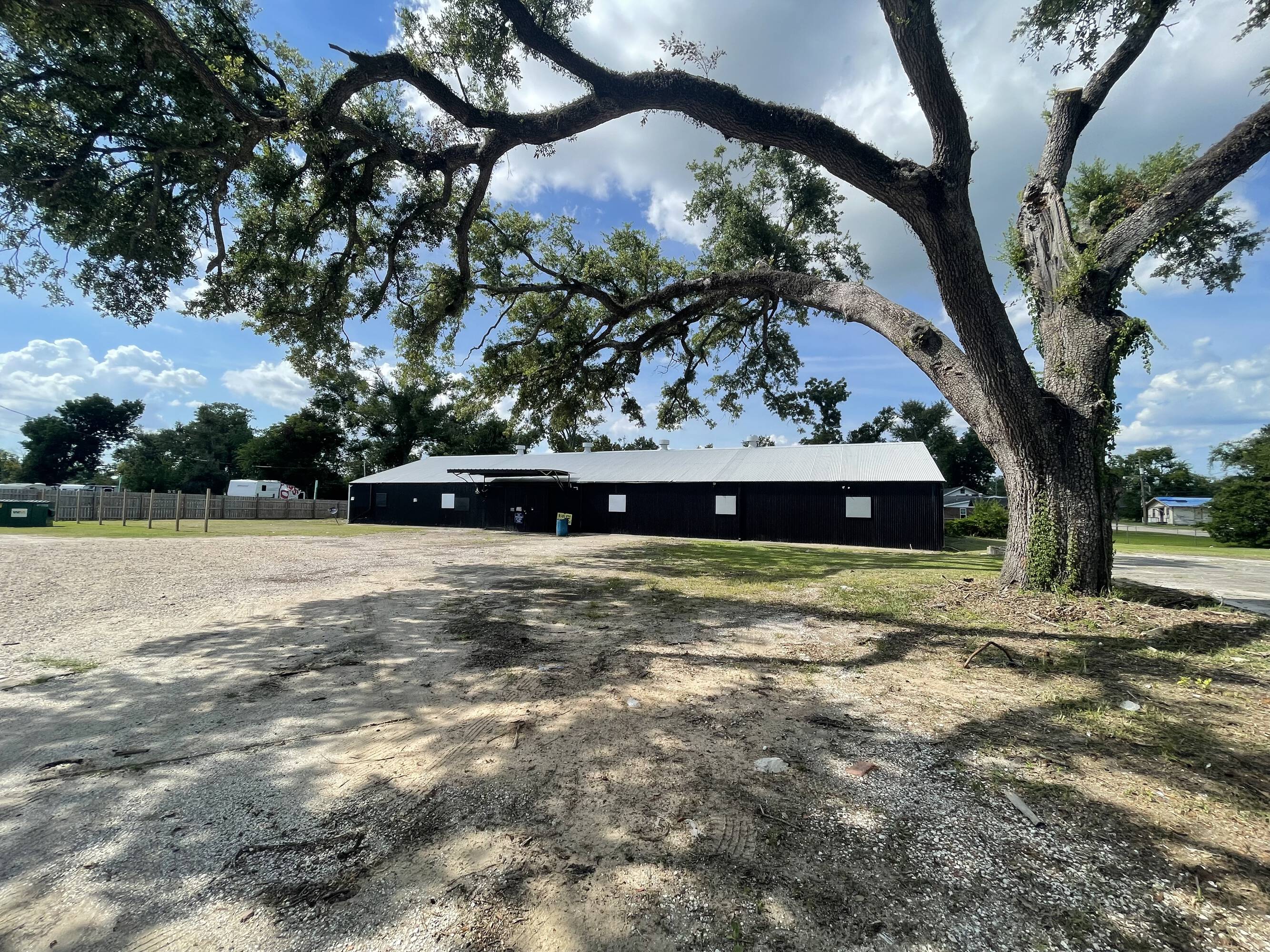 2331 BROAD ST Lake Charles LA 70601-4865 APN: 00274623 | Crexi.com