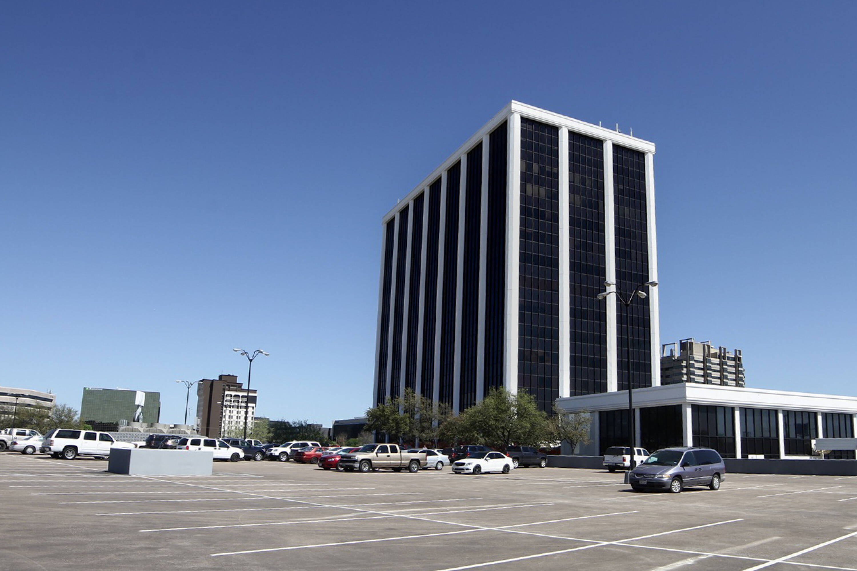 1111 W Mockingbird Ln, Dallas, TX 75247 | Crexi.com