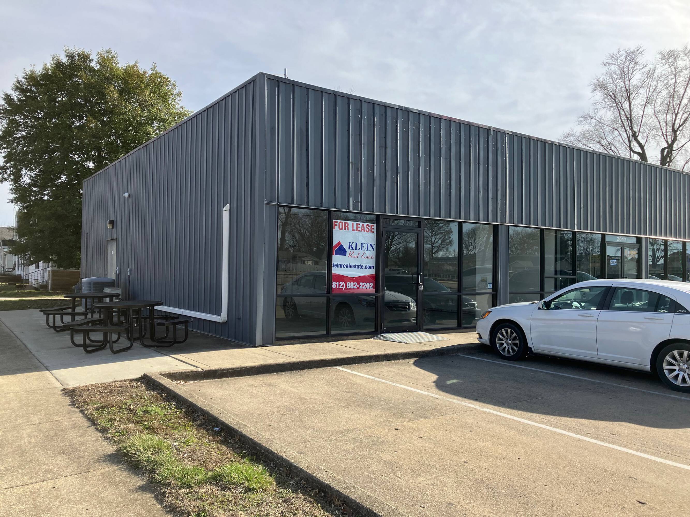 2019 N 6th St, Vincennes, IN 47591 | Crexi.com