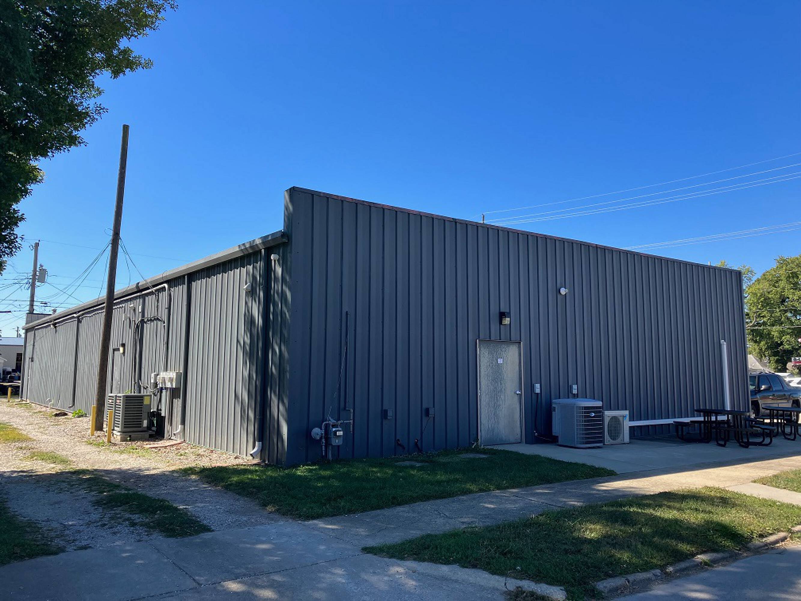 2019 N 6th St, Vincennes, IN 47591 | Crexi.com