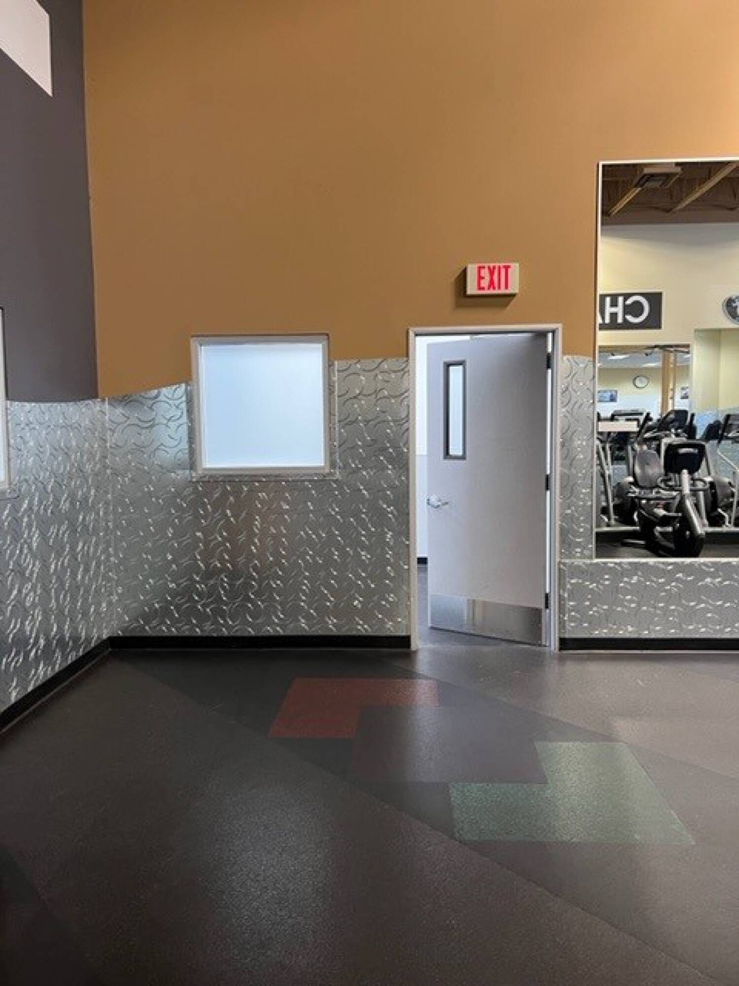 6095 SE Tualatin Valley Hwy, Hillsboro, OR 97123 | Crexi.com