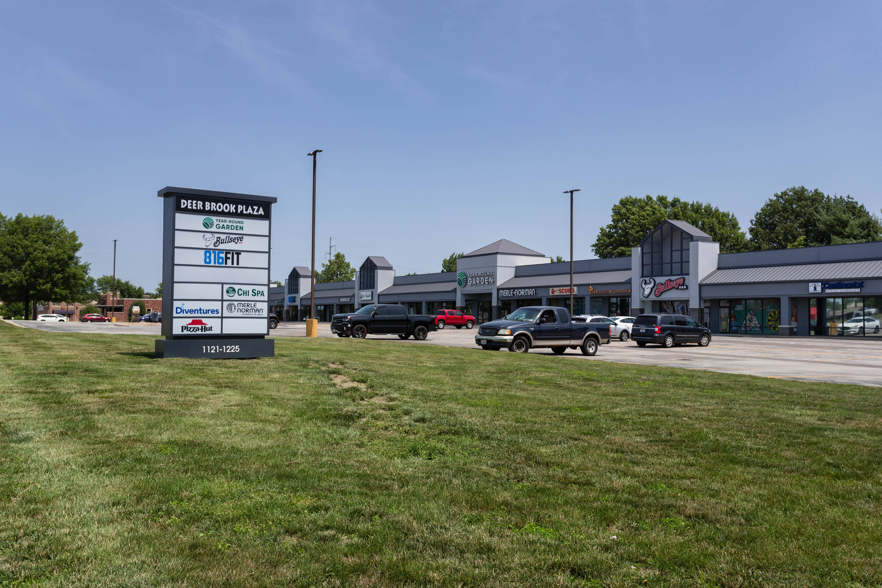 1125 NE Rice Rd, Lee's Summit, MO 64086 | Crexi.com