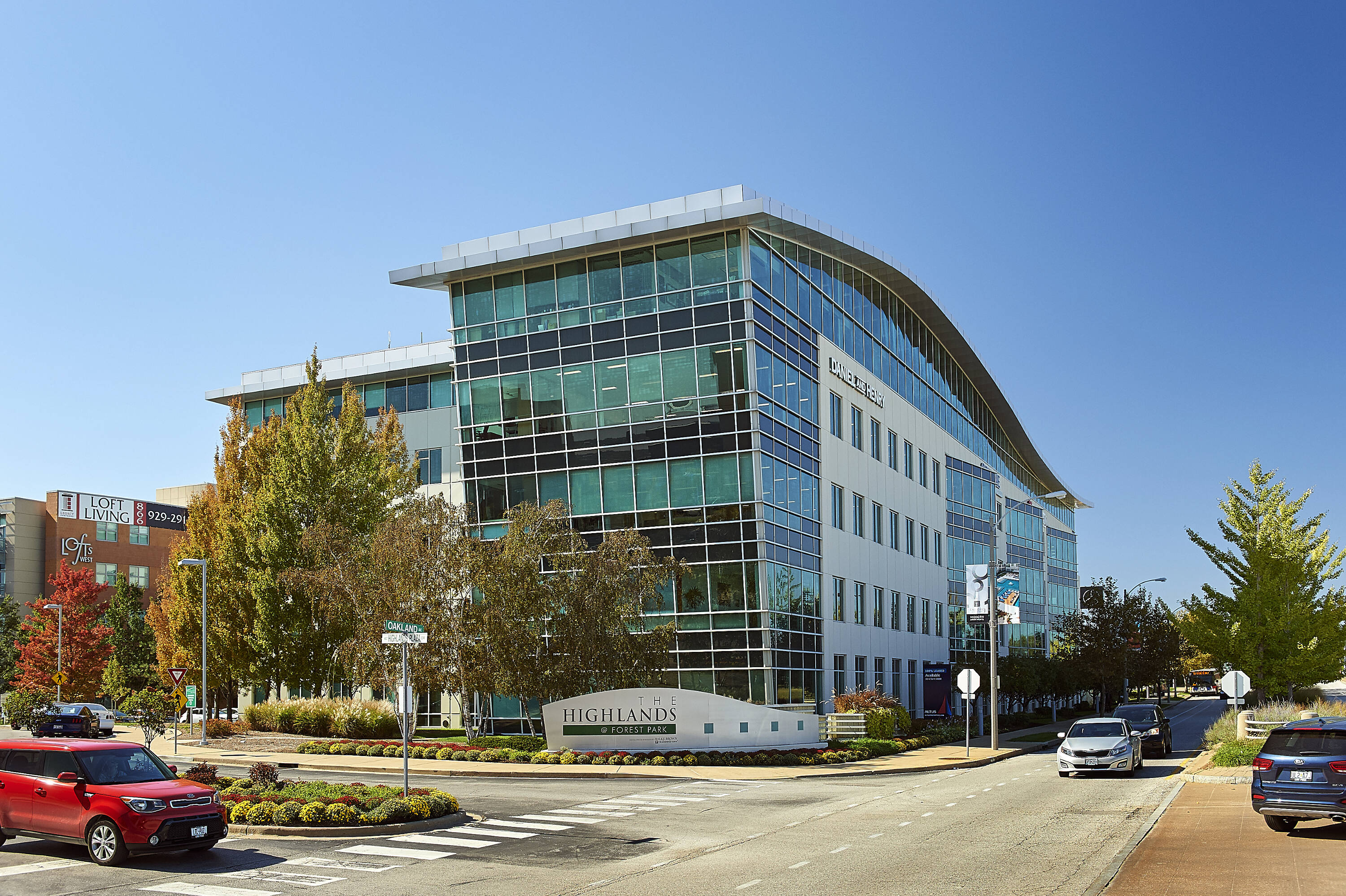 1001 Highlands Plaza Dr, St. Louis, MO 63110 | Crexi.com