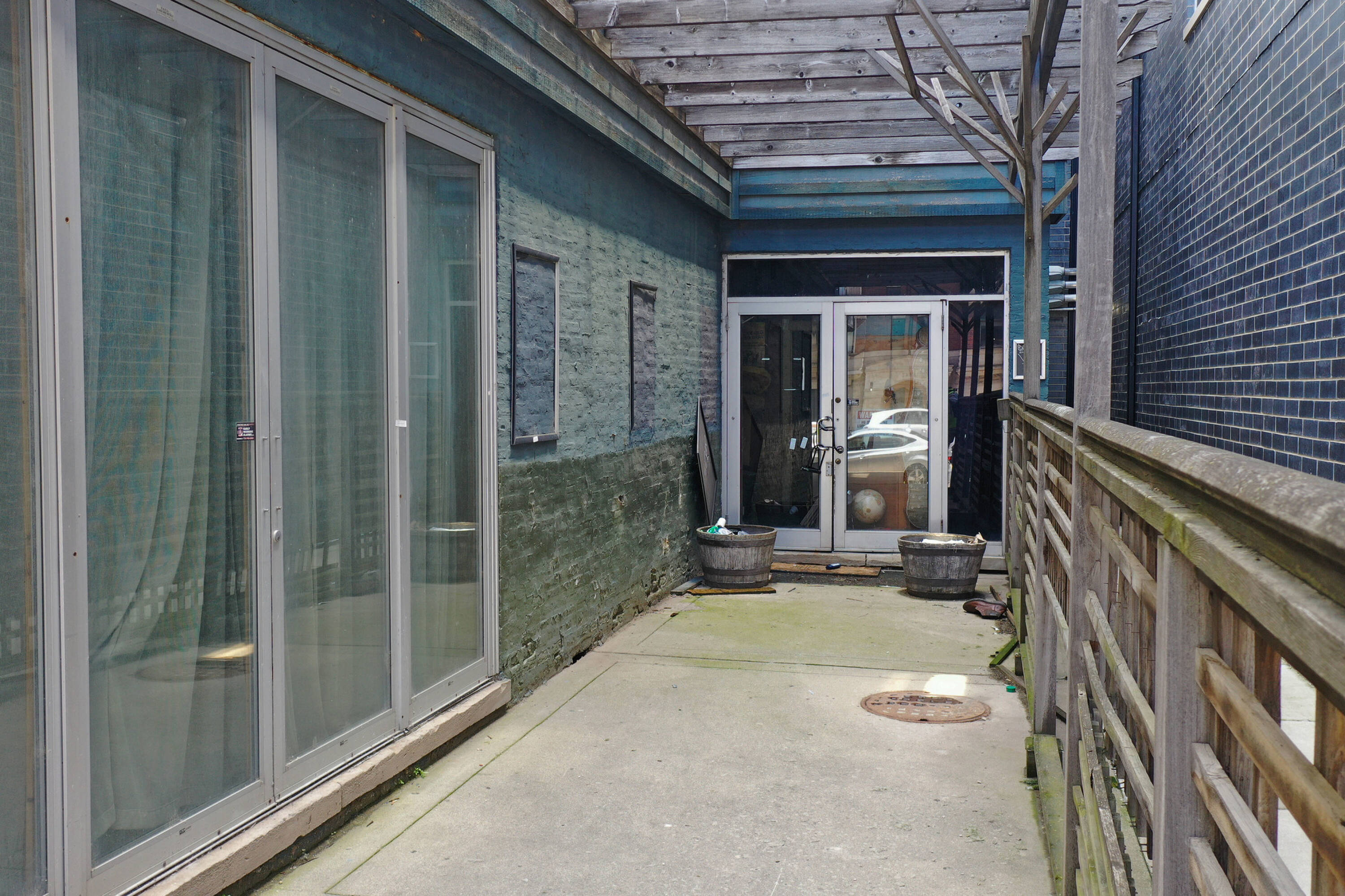 2843 N HALSTED ST Chicago IL 60657 APN: 14281140140000 | Crexi.com