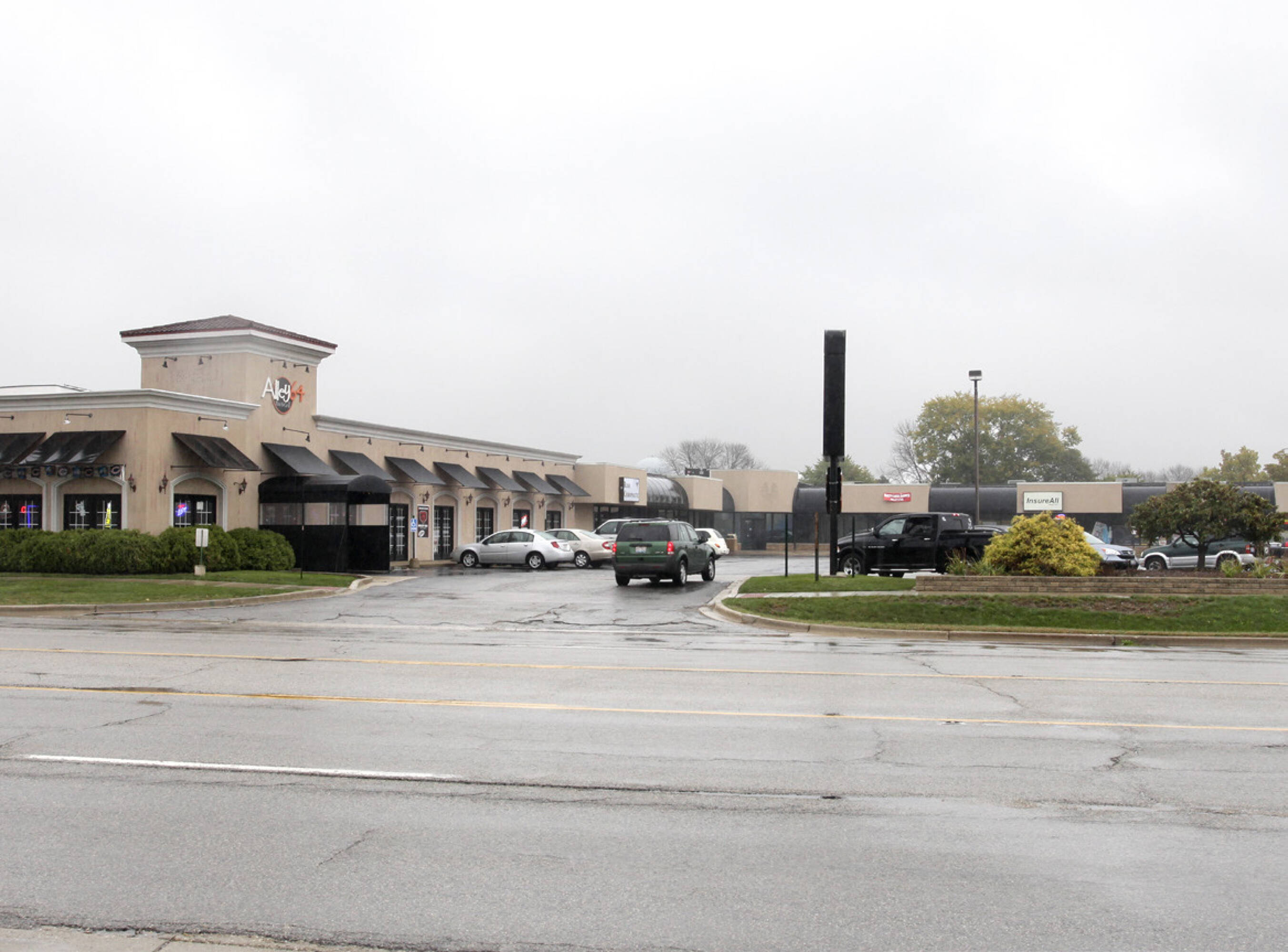 2001 N Rand Rd, Palatine, IL 60074 | Crexi.com