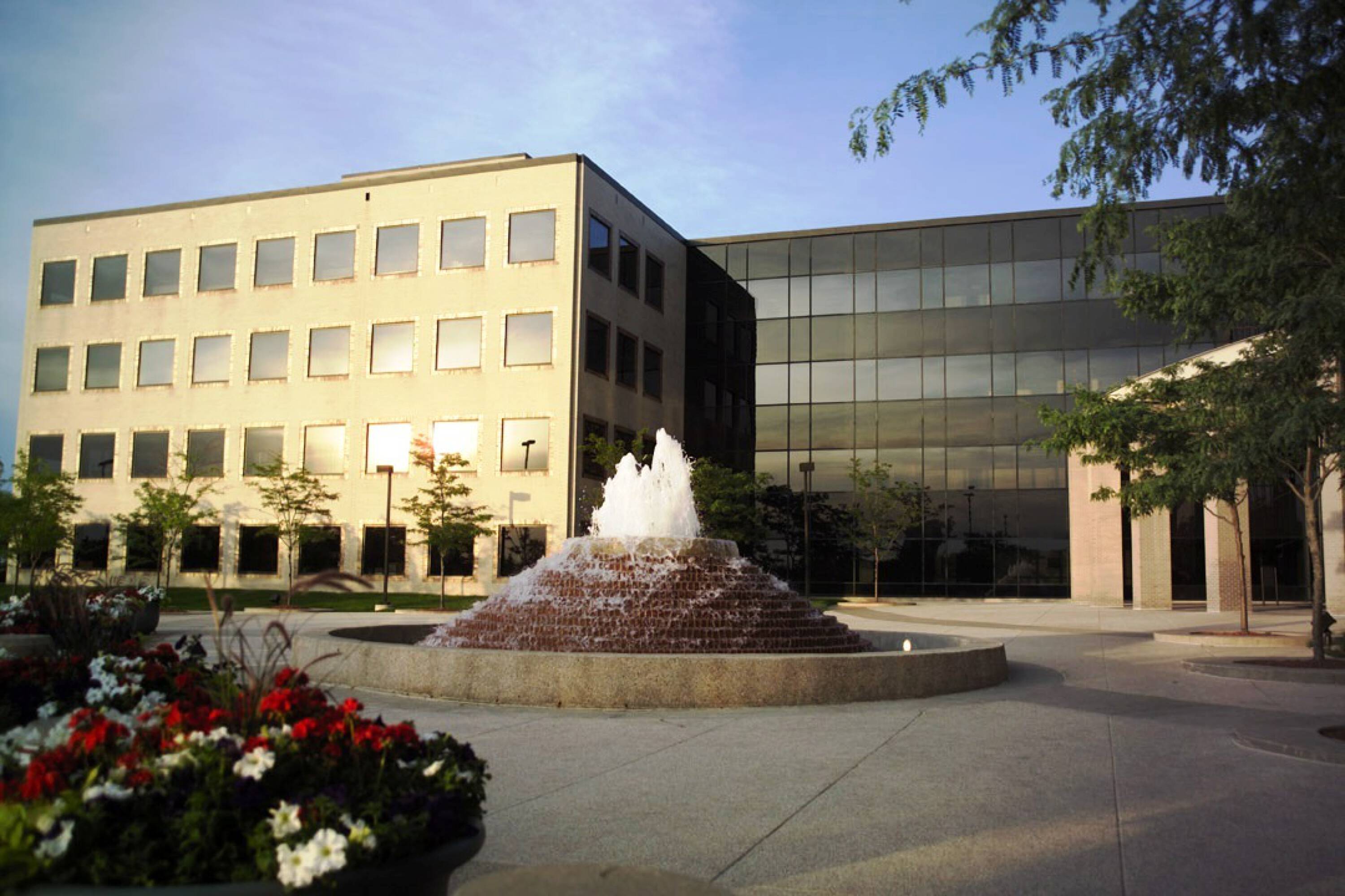 7000 Vista Dr, West Des Moines, IA 50266 | Crexi.com