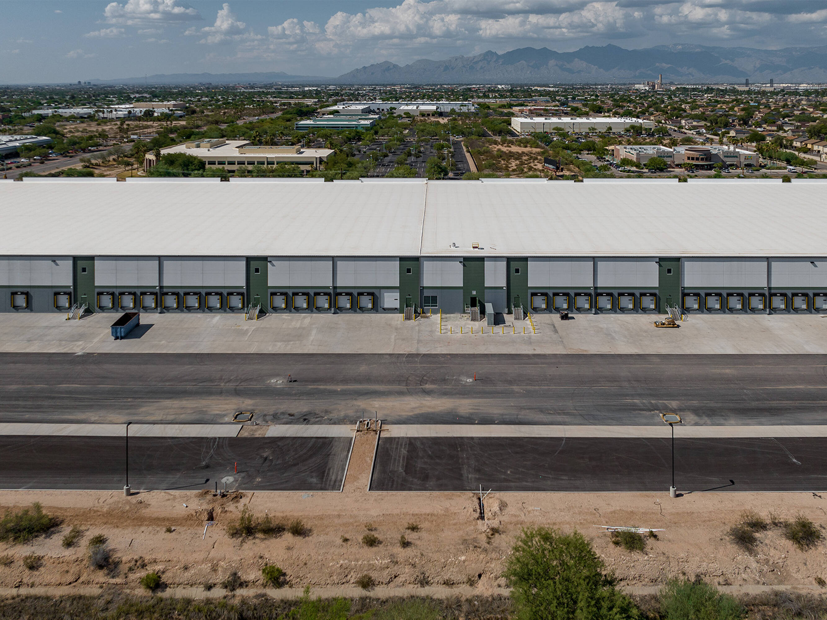 6690 S ALVERNON WAY Tucson AZ 85756-5008 APN: 140-41-124C | Crexi.com