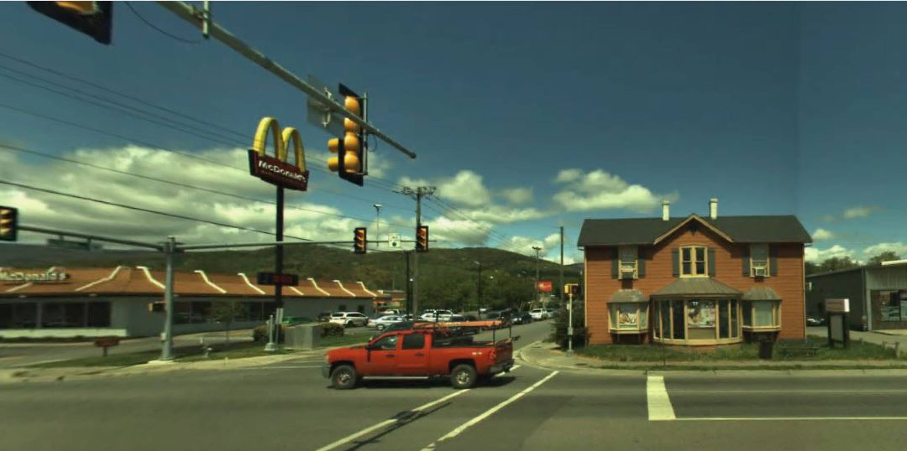 1121 W MAIN ST Salem VA 24153-4711 APN: 0623-43-512277 | Crexi.com