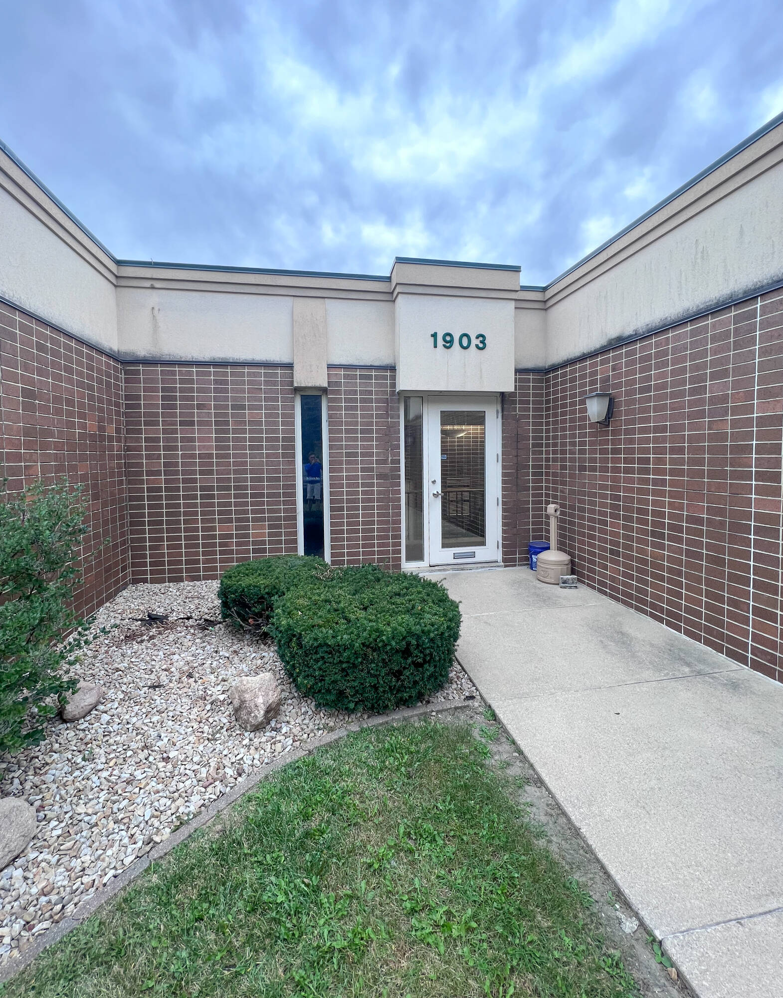 1903 Broadway Ave S, Rochester, MN 55904 | Crexi.com
