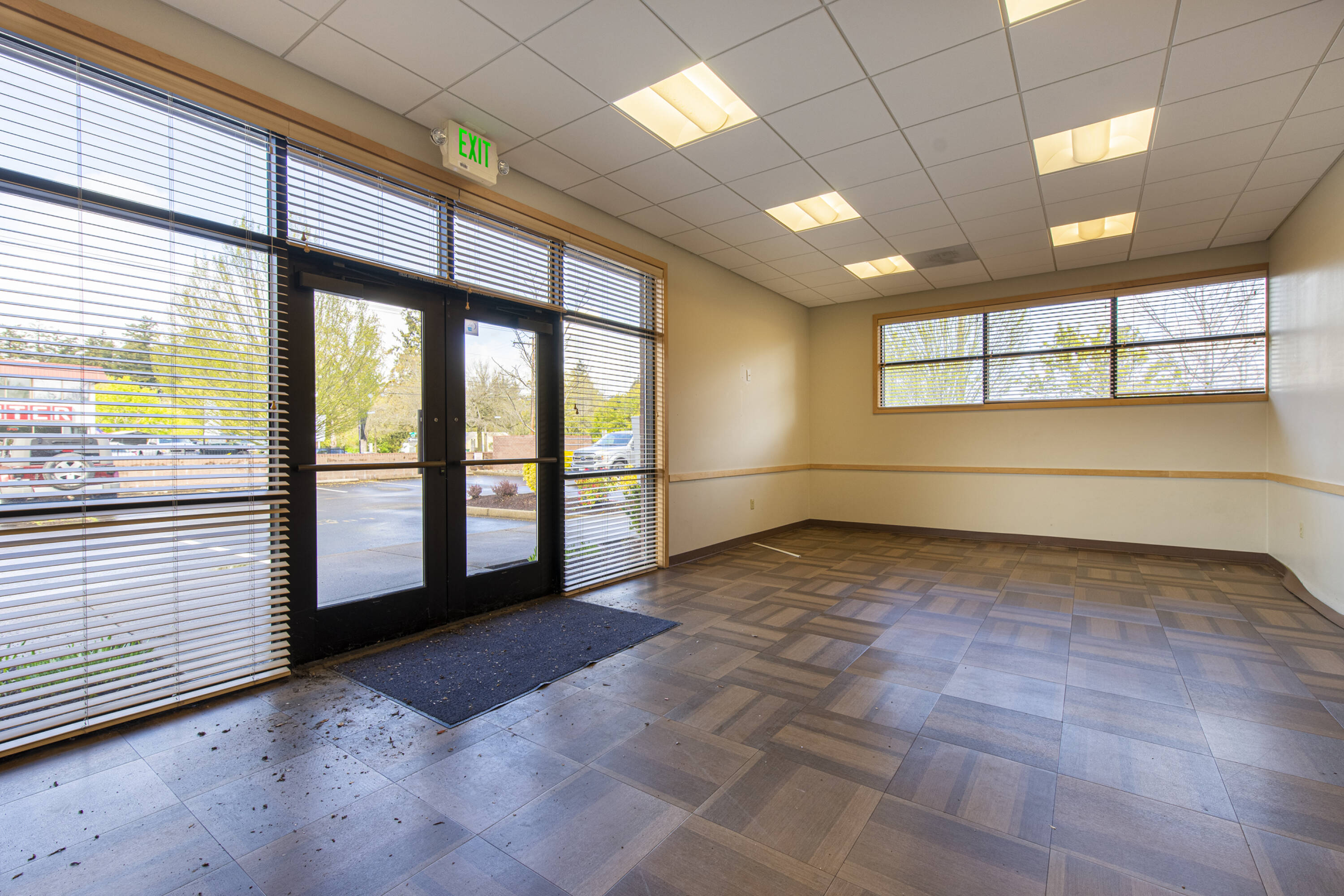 966 12th St SE, Salem, OR 97302 | Crexi.com