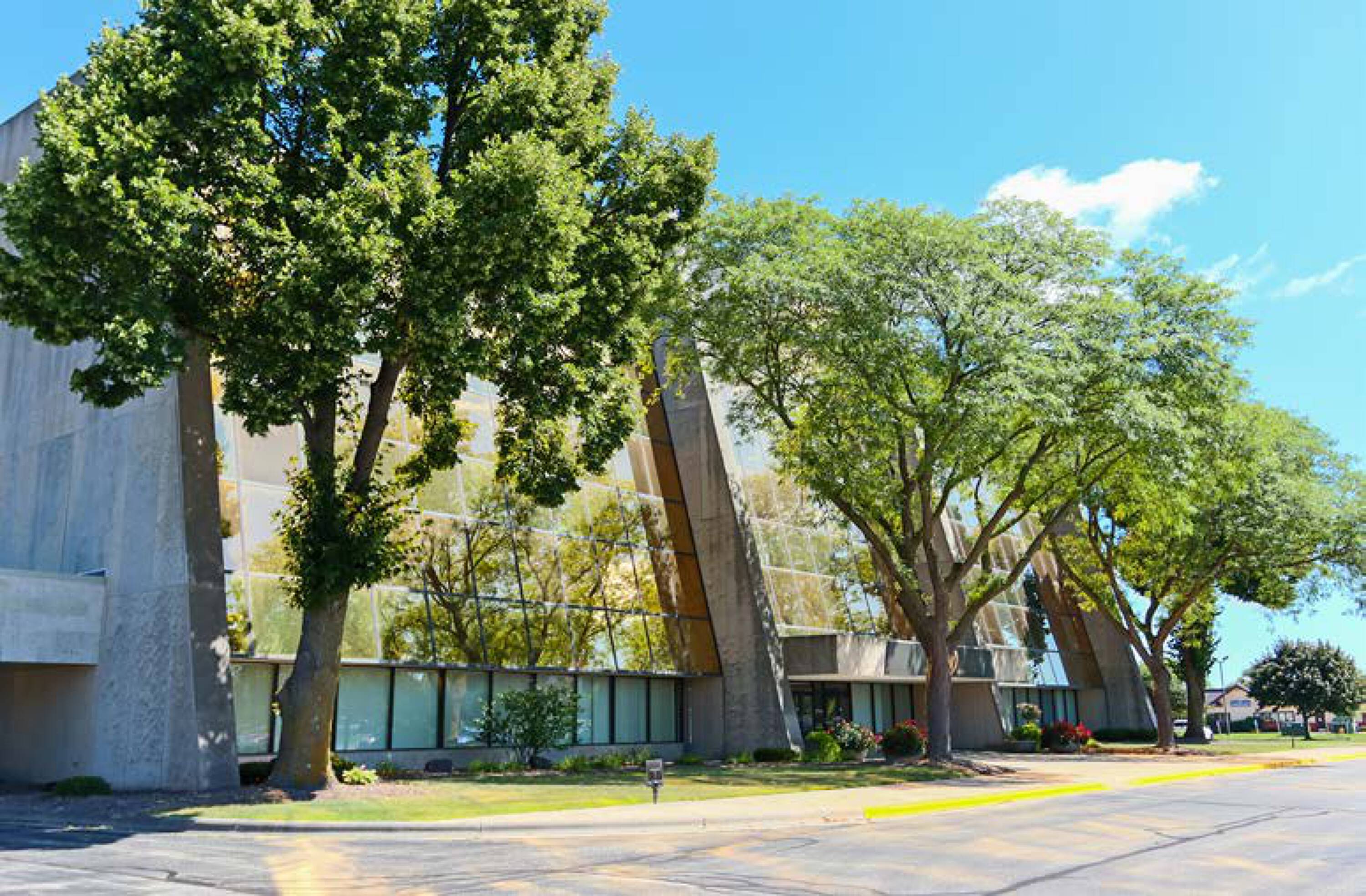 4321 W College Ave, Appleton, WI 54914 | Crexi.com