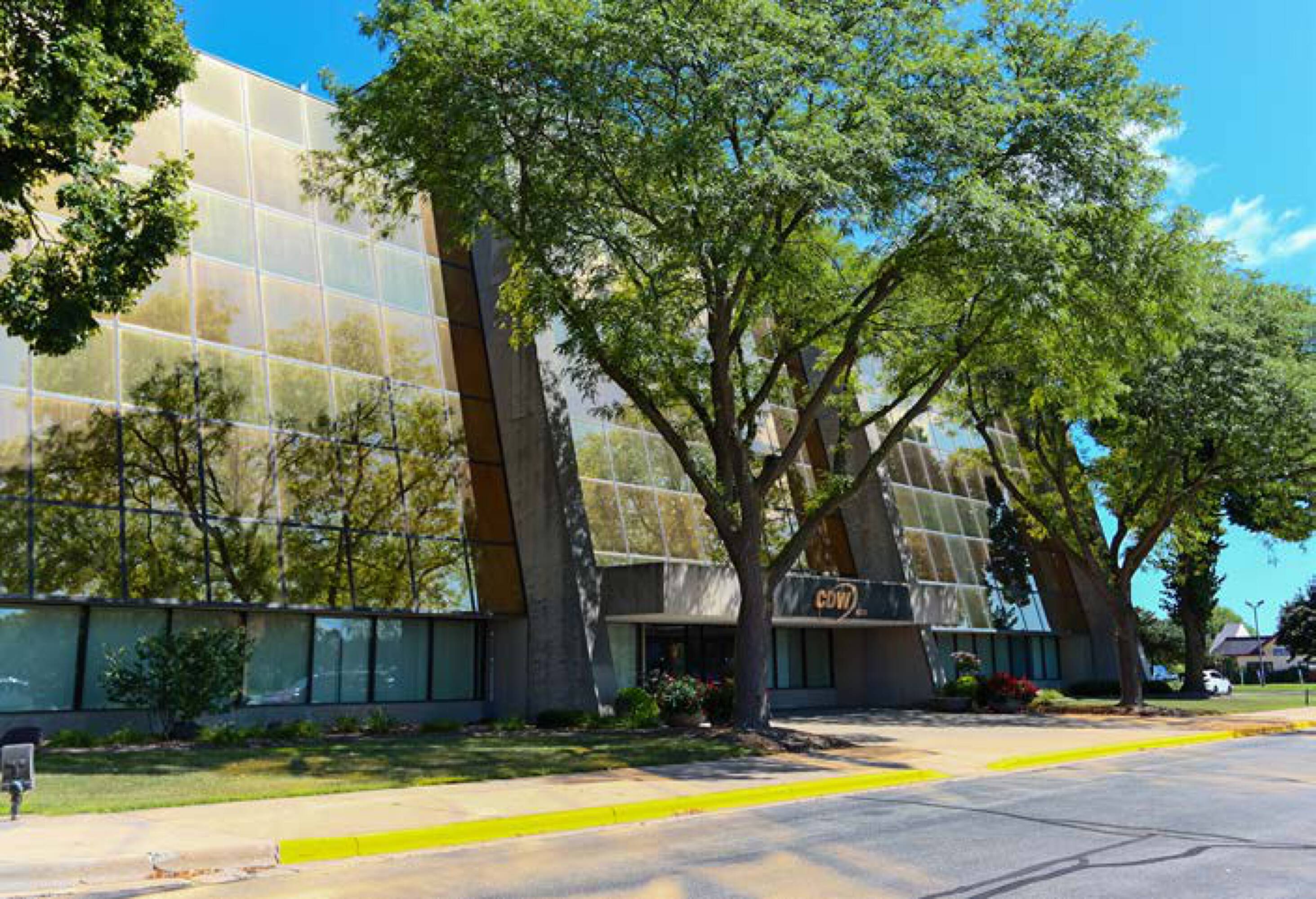 4321 W College Ave, Appleton, WI 54914 | Crexi.com
