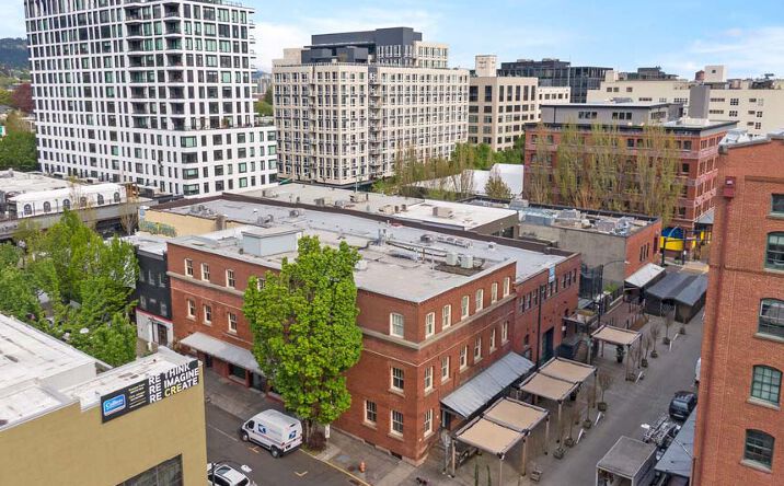 1125 NW Couch St, Portland, OR 97209 | Crexi.com