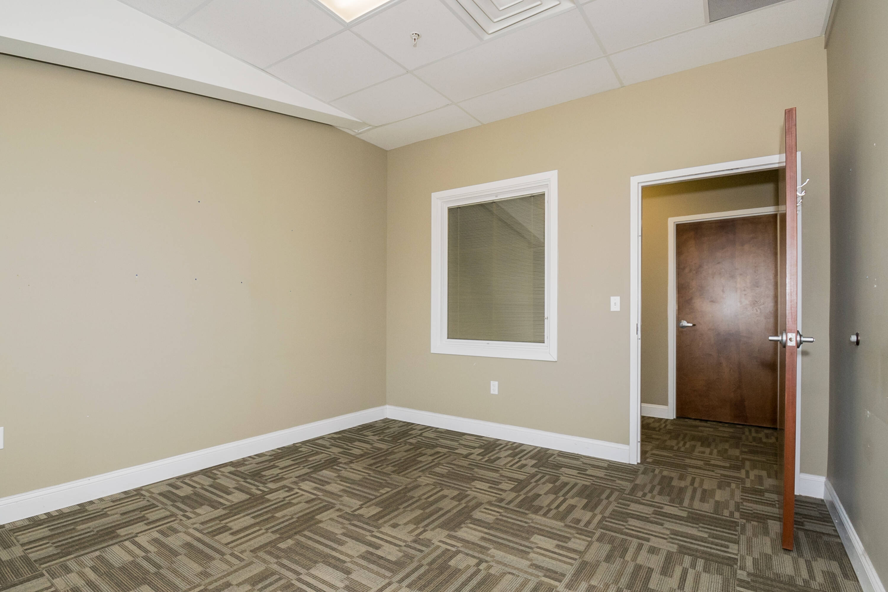 2060 Limestone Rd, Wilmington, DE 19808 | Crexi.com