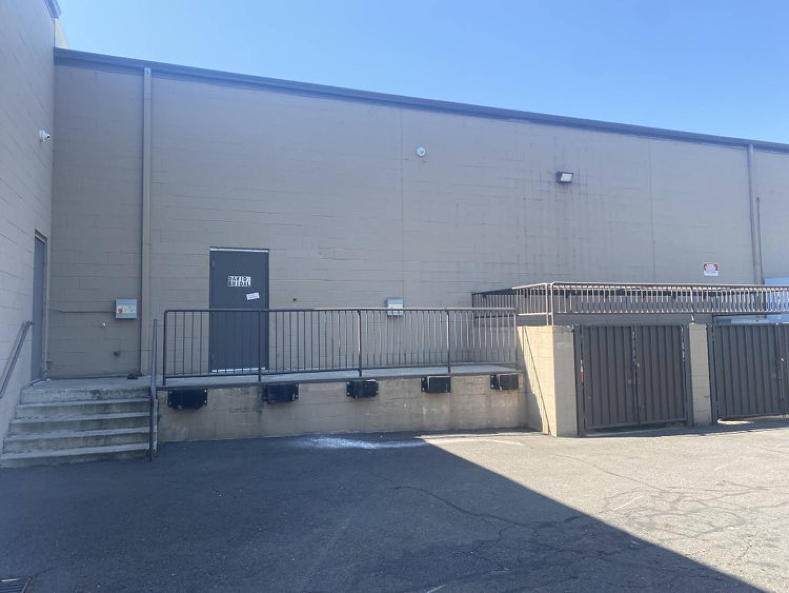 1251 E McAndrews Rd, Medford, OR 97504 | Crexi.com